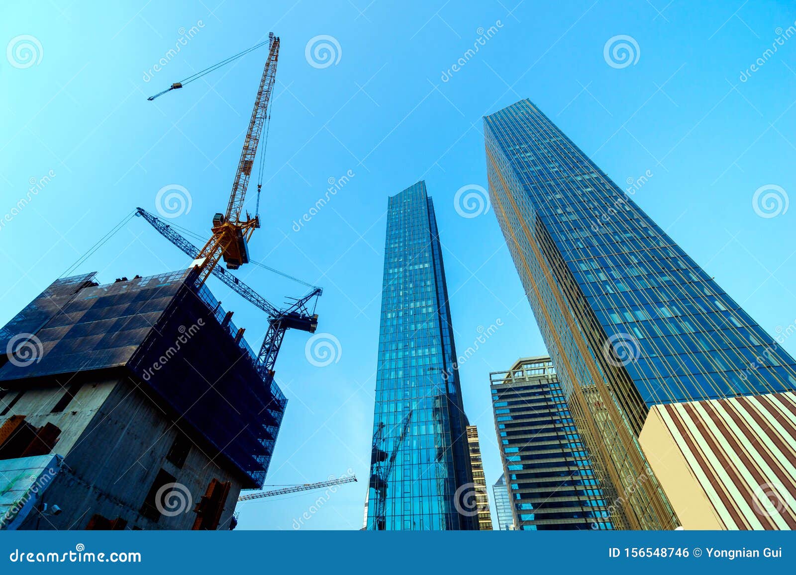 Skyscraper Construction Site Editorial Photo - Image of skyline, office ...