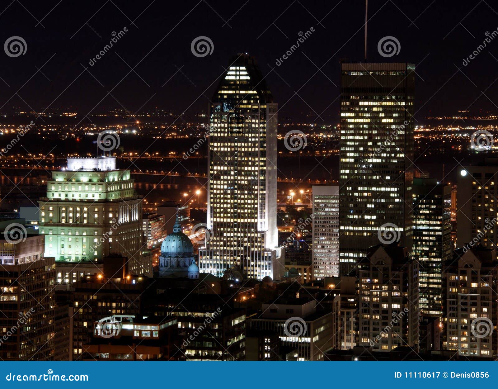 Skyscraper at Night stock illustration. Illustration of town - 11110617