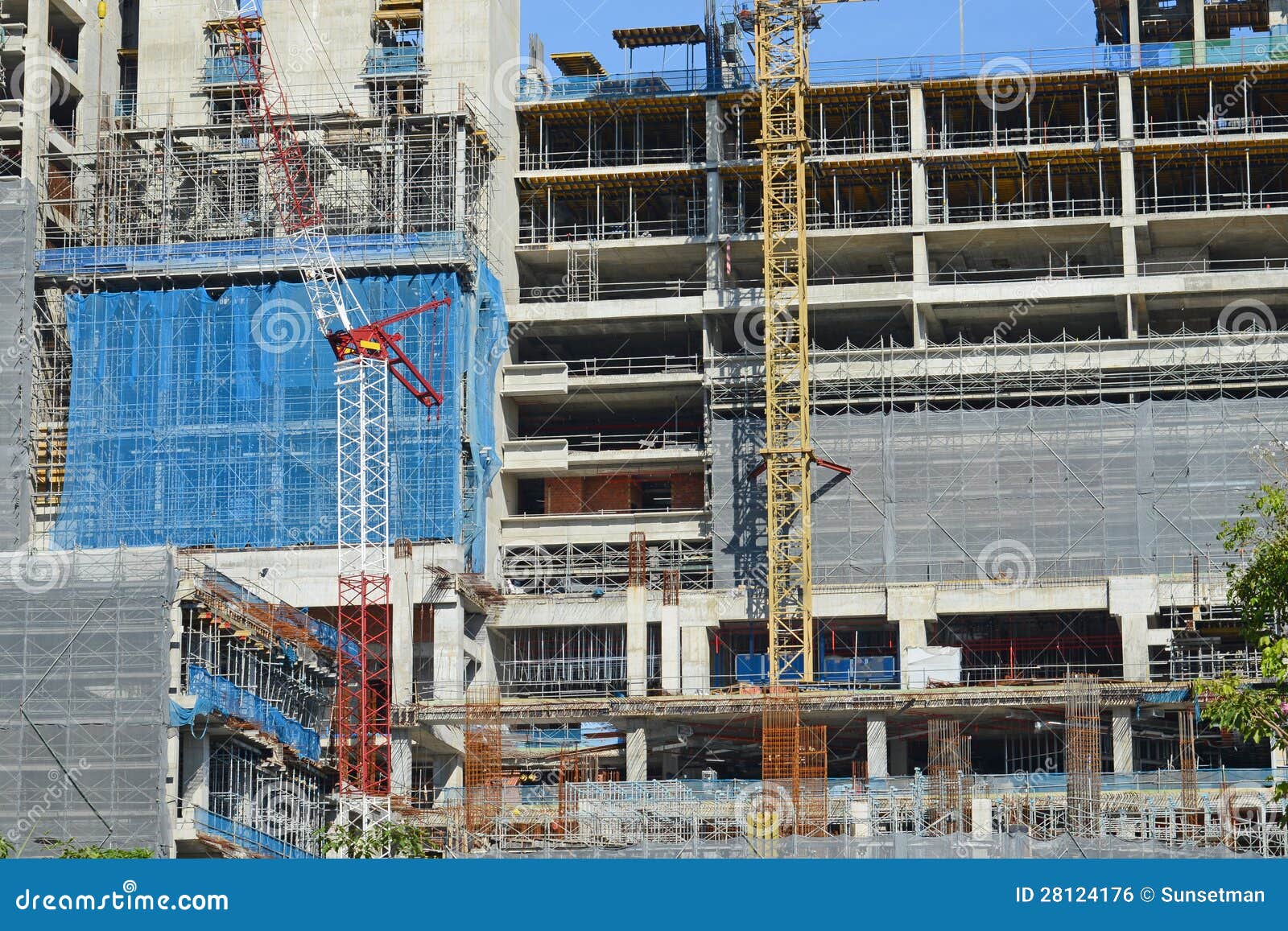 Skyscraper Under Construction Stock Photo - Image of rise, frame: 28124176