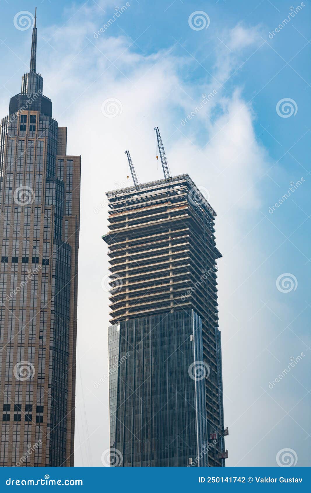 Skyscraper Under Constructure Editorial Photography - Image of ...