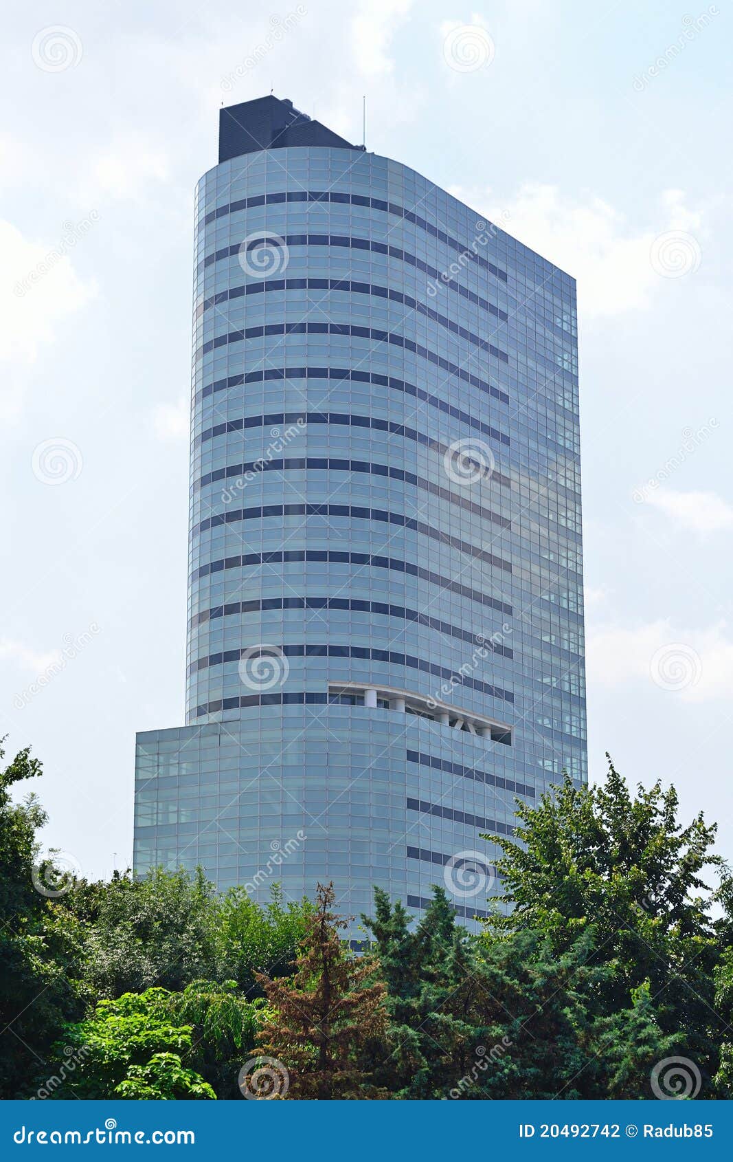 Skyskrapa arkivfoto. Bild av tillväxt, nytt, centrala - 20492742