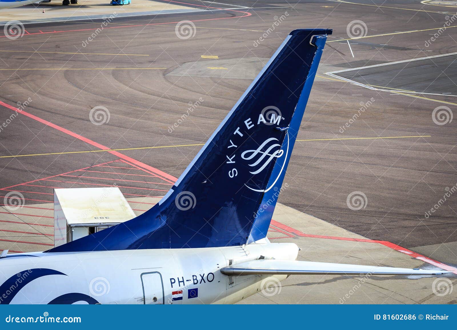 Skyteam jet tail editorial photo. Image of aeroplane - 81602686
