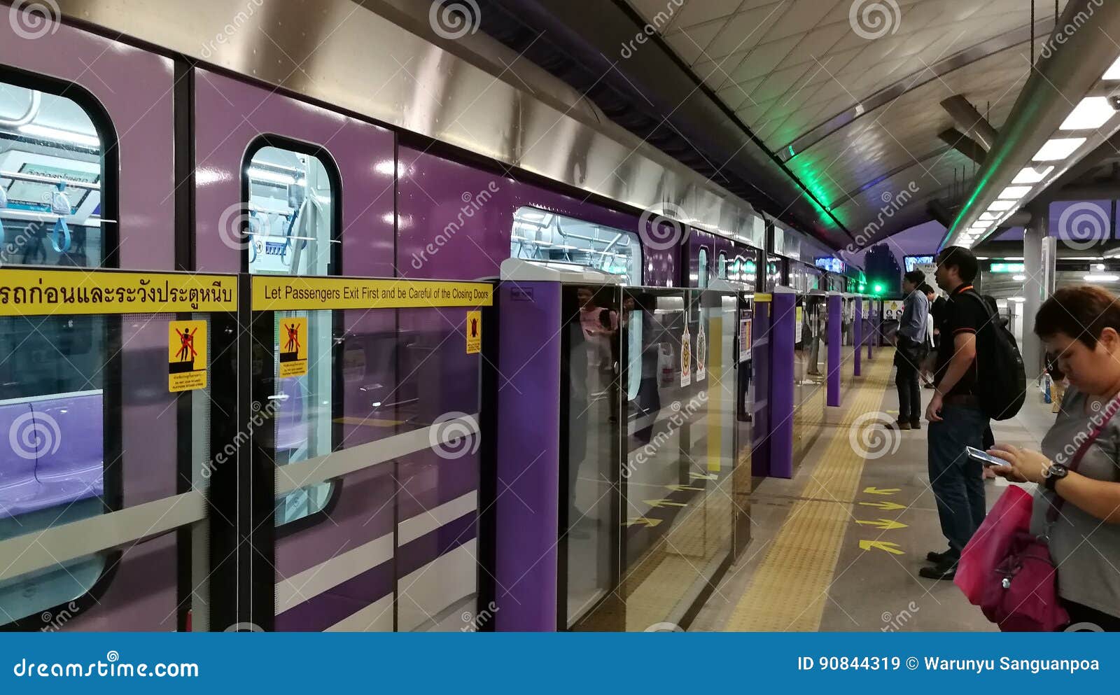 Skytrain MRT Purple Line Running Go To Bangkok Across Chao Phraya River ...