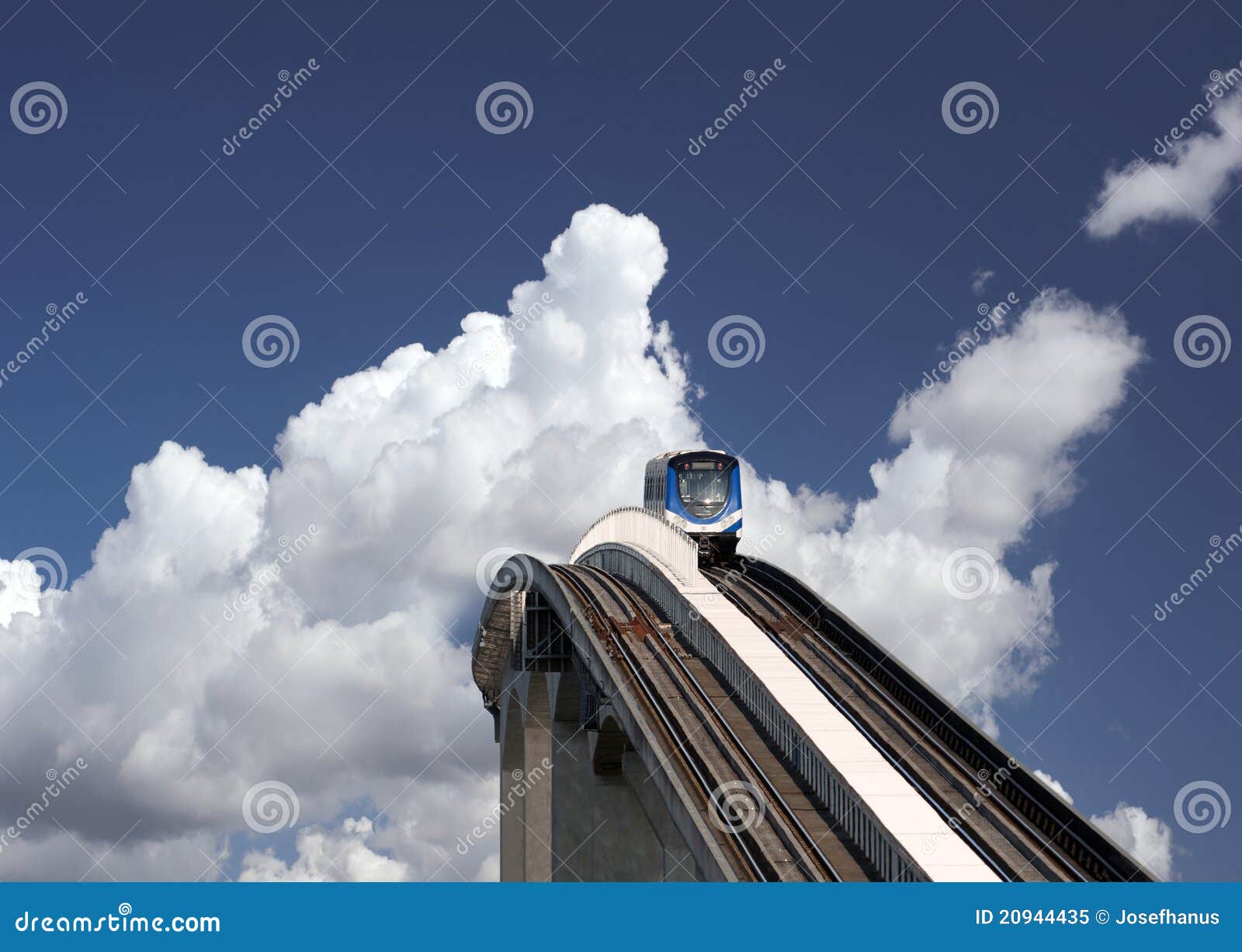 SkyTrain in Vancouver stock image. Image of skyline, canada - 20944435