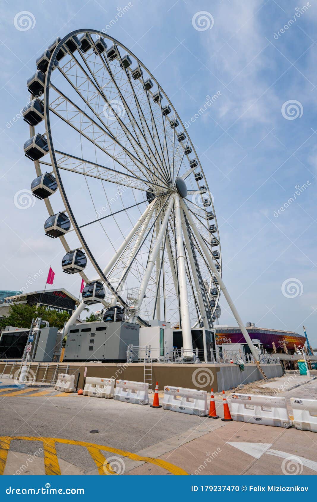 Skyviews Miami Ferris Wheel Editorial Image - Image of bayside, april ...