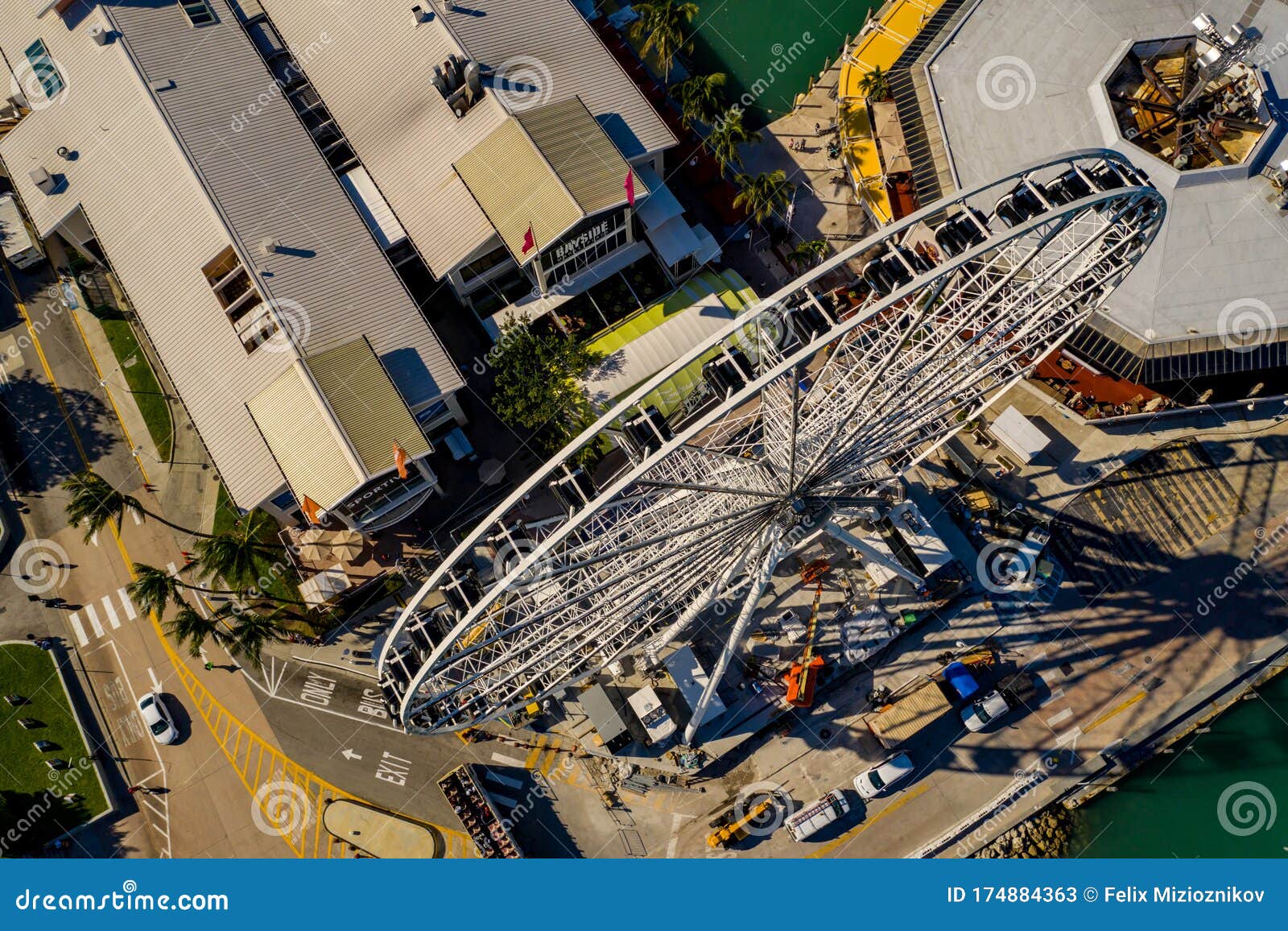 Skyviews Miami Florida Ferris Wheel Editorial Stock Photo - Image of ...