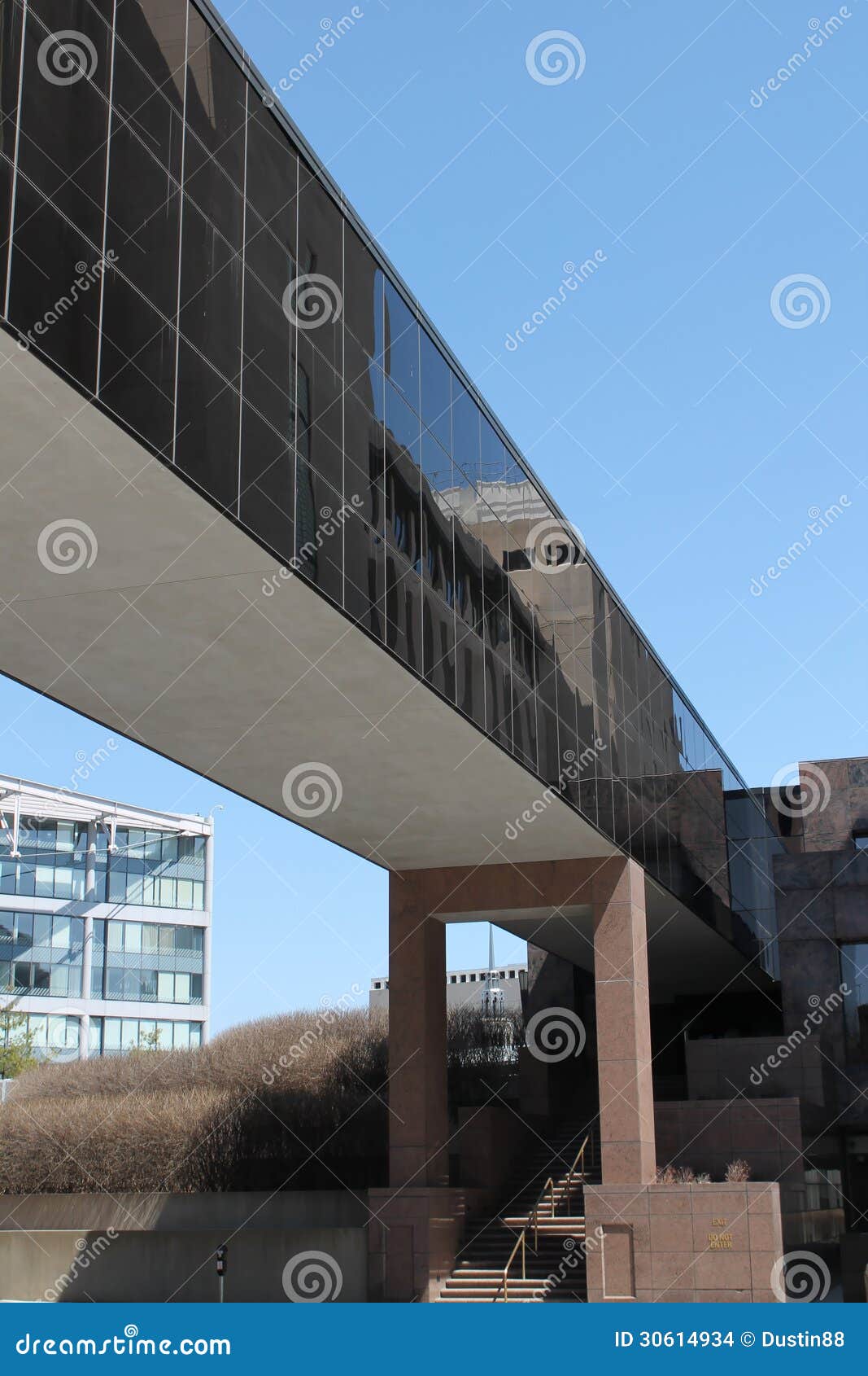 Skywalk in Downtown Des Moines Iowa Stock Photo - Image of iowa ...