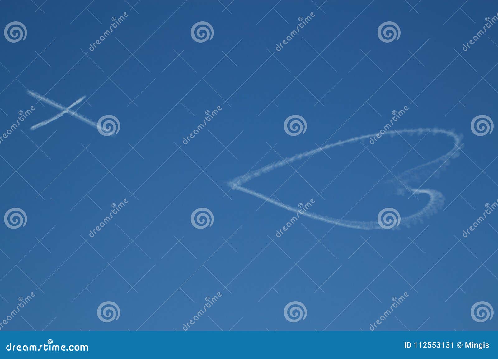 Skywriting Heart Shape in the Sky Stock Image - Image of love, romantic ...