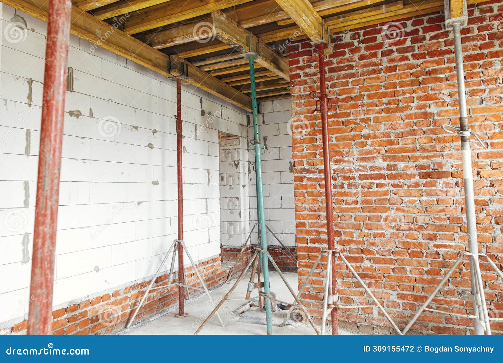 Slab Formwork for Concrete Pouring. Concrete Slab Construction for ...