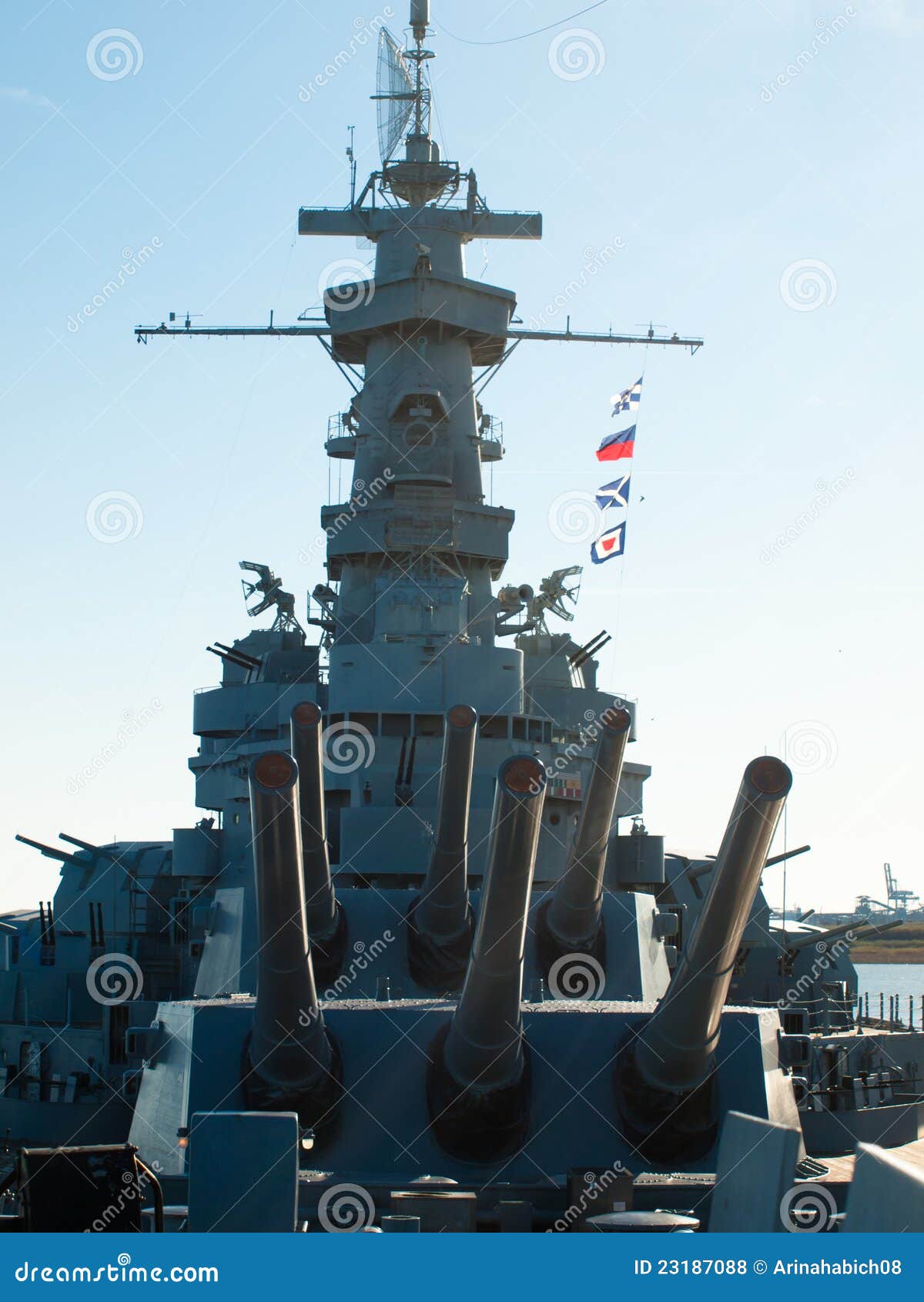 Slagschip stock foto. Image of militair, metaal, slagschip - 23187088