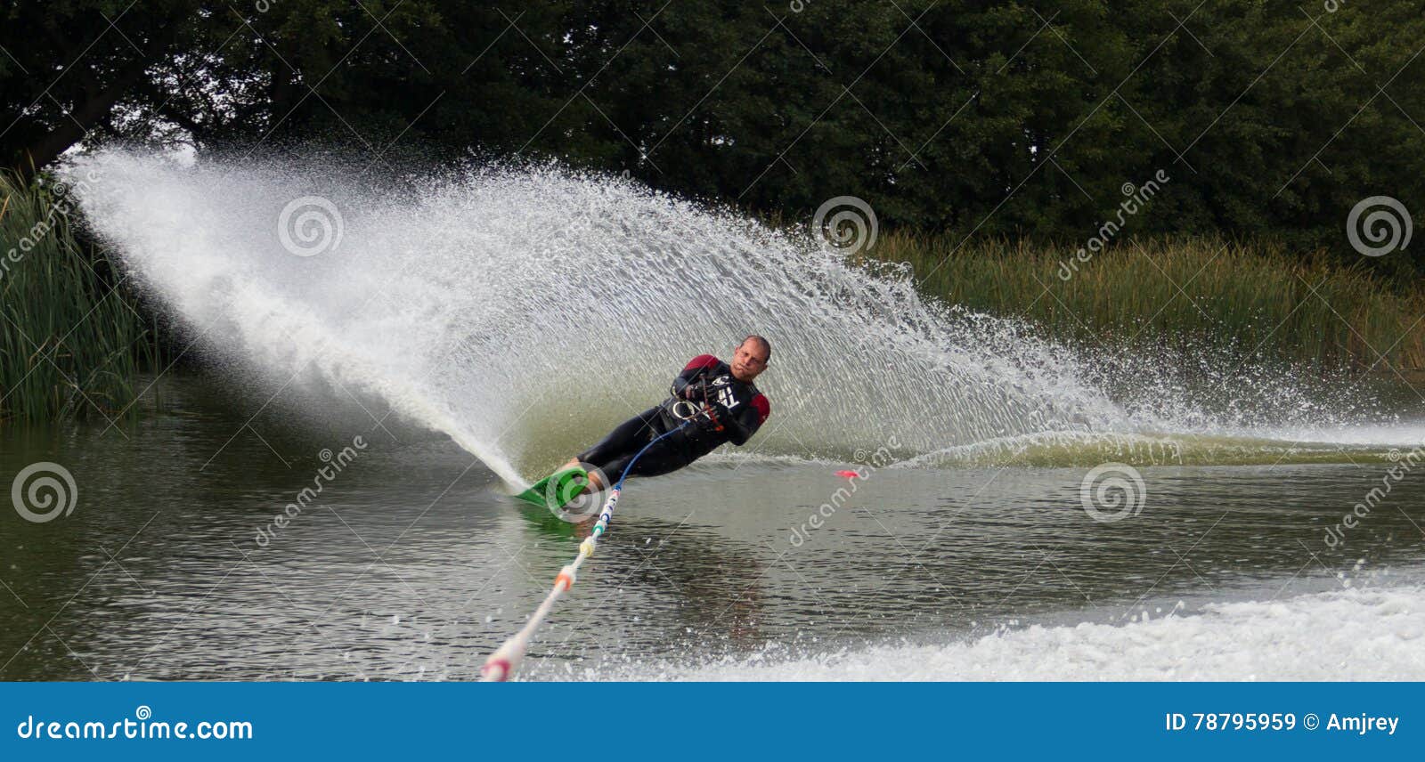 Slalom waterskier editorial stock image. Image of waterskiing - 78795959