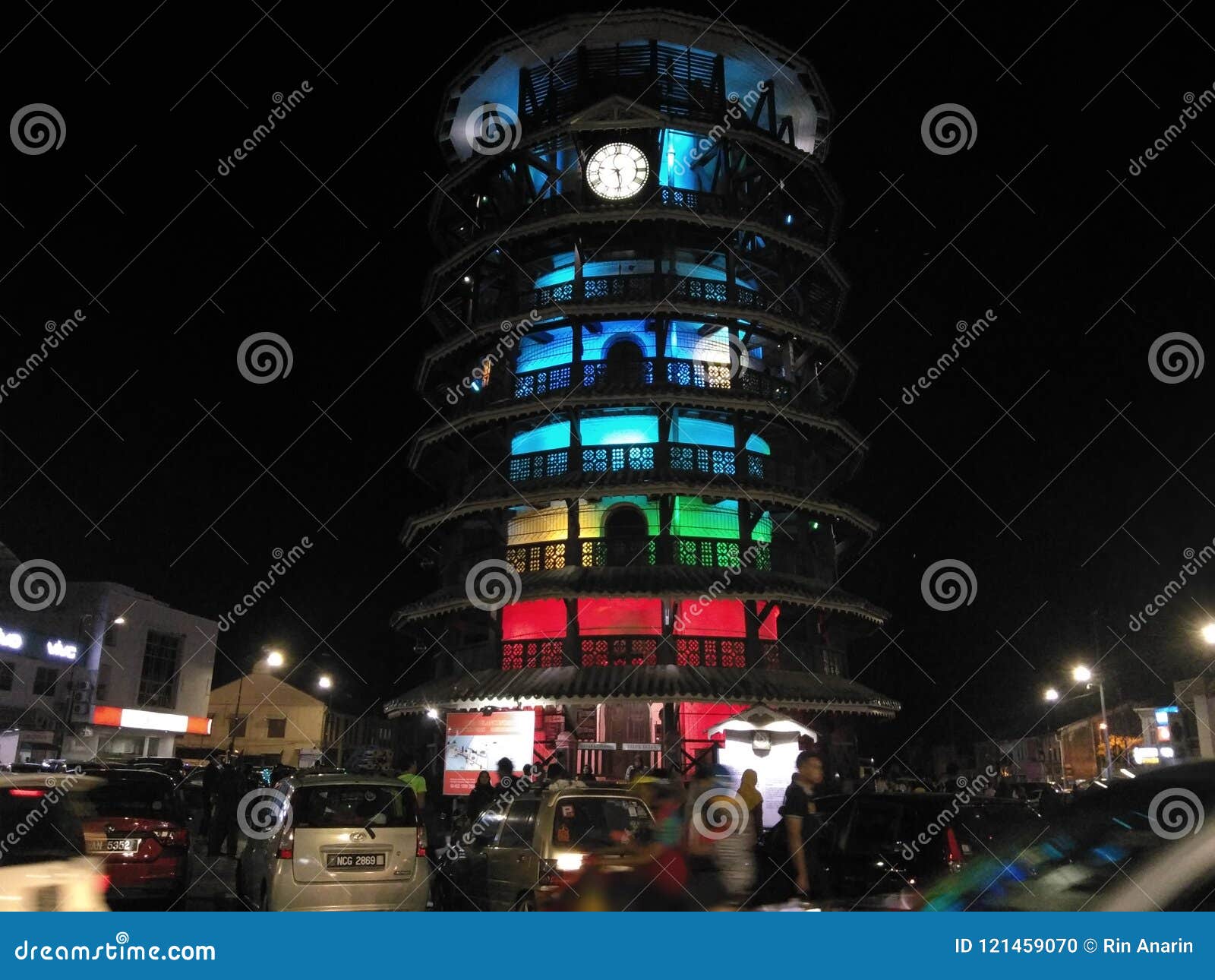 Menara condong editorial image. Image of night, menara - 121459070