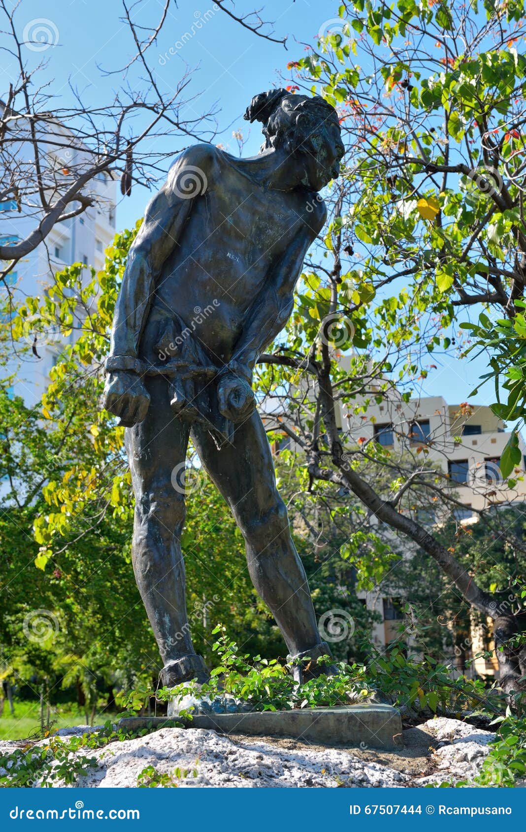 Statue Of A Slave Carrying A Boat Using A Chain Stock Photo ...