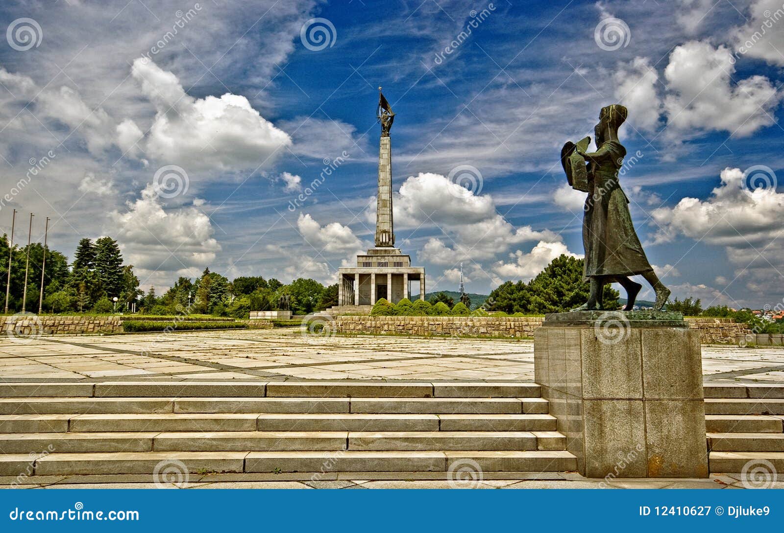 Slavin Memorial stock image. Image of tower, clouds, soldiers - 12410627