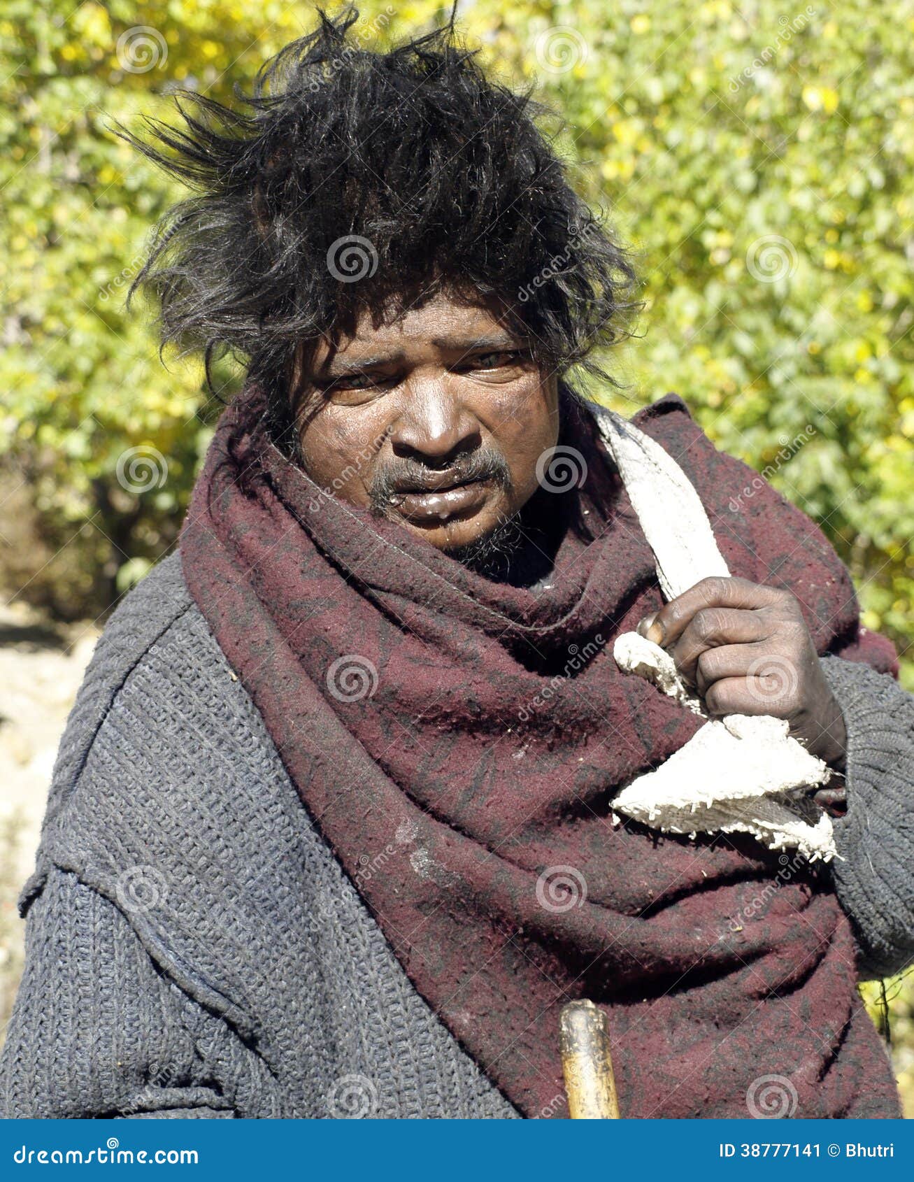 Slechte Bedelaar redactionele foto. Image of vernederd - 38777141