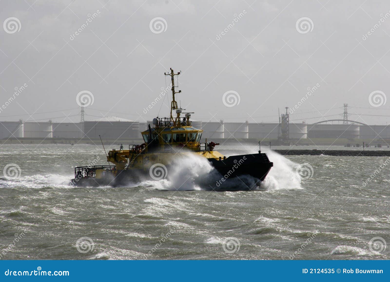 Sleepboot stock afbeelding. Image of sleepboot, paard - 2124535