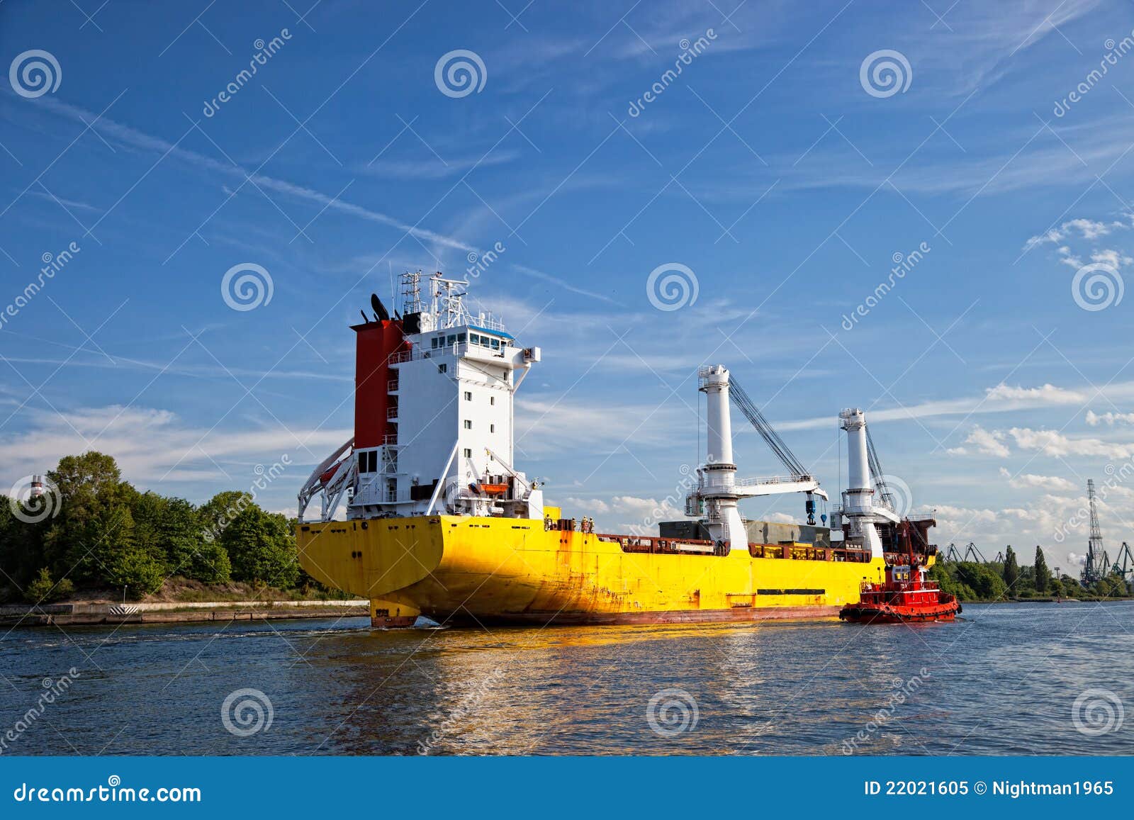 Sleepboot en schip stock afbeelding. Image of marine - 22021605
