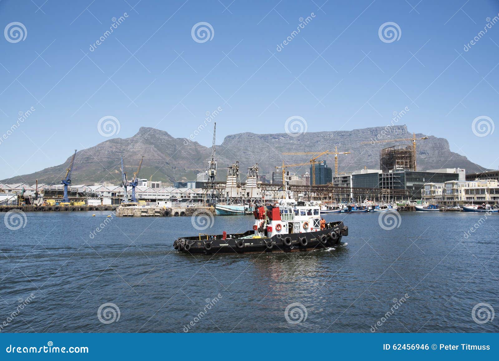 Sleepboot Op De Haven Zuid-Afrika Van Cape Town Redactionele Foto ...