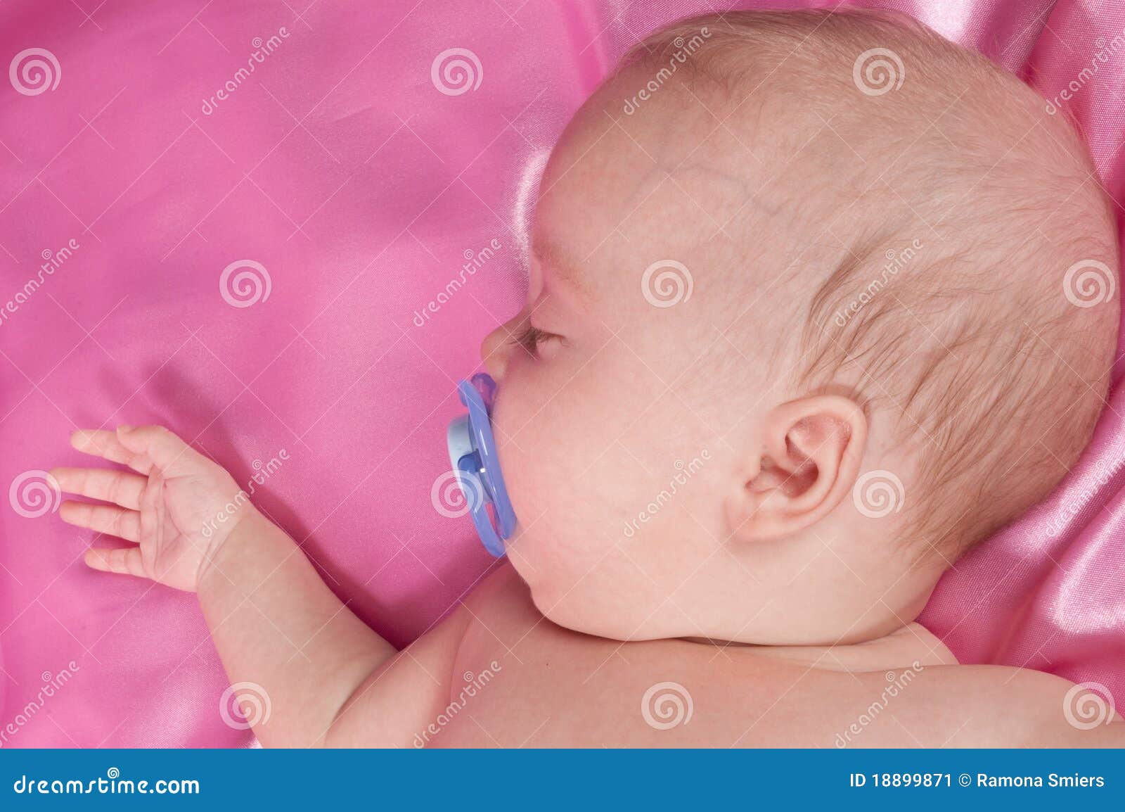 Sleeping Baby on Pink Satin Stock Image - Image of sleeps, little: 18899871
