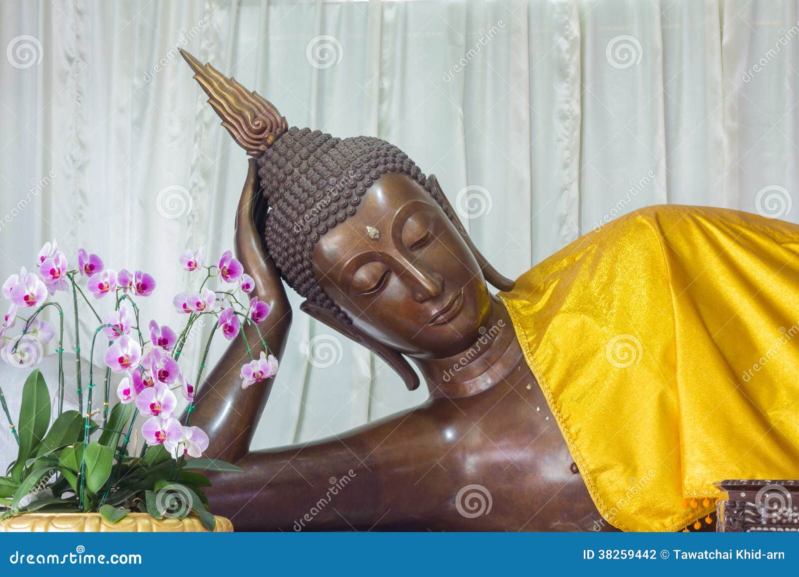 Sleeping Buddha Statue stock photo. Image of holy, enlighten - 38259442