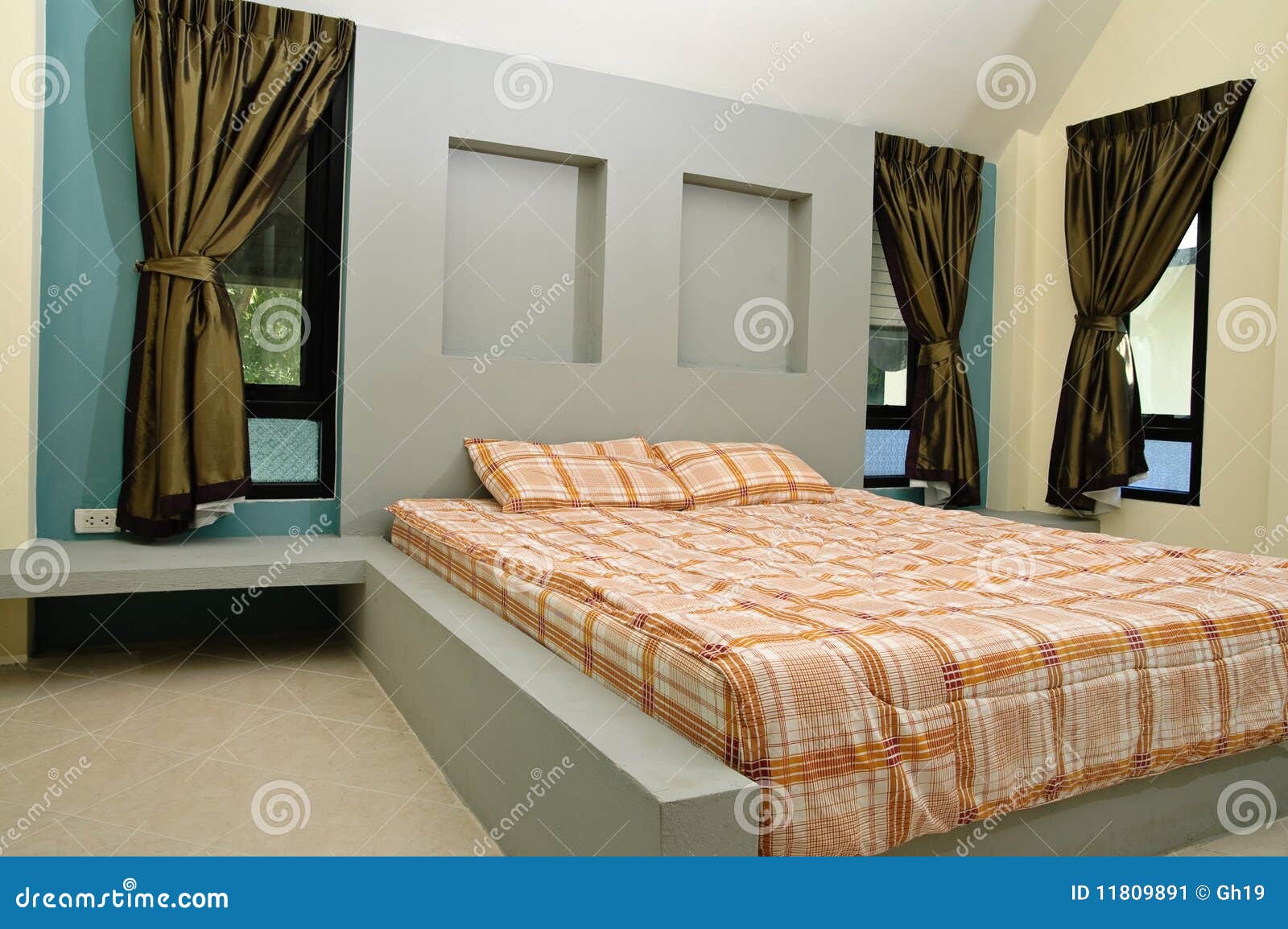 Sleeping room stock image. Image of house, bedding, relaxation - 11809891