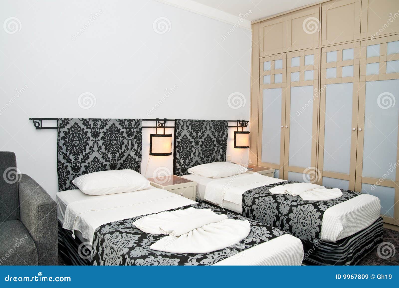 Sleeping room stock image. Image of comfortable, bedroom - 9967809