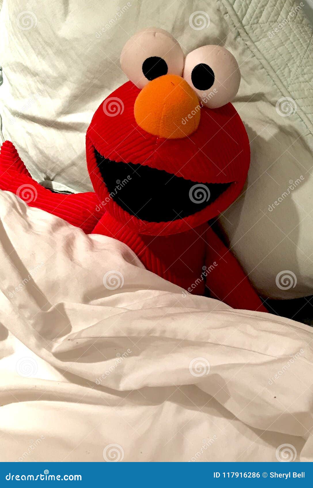 Elmo Fotos De Stock - Baixe 1,756 Fotos Royalty Free