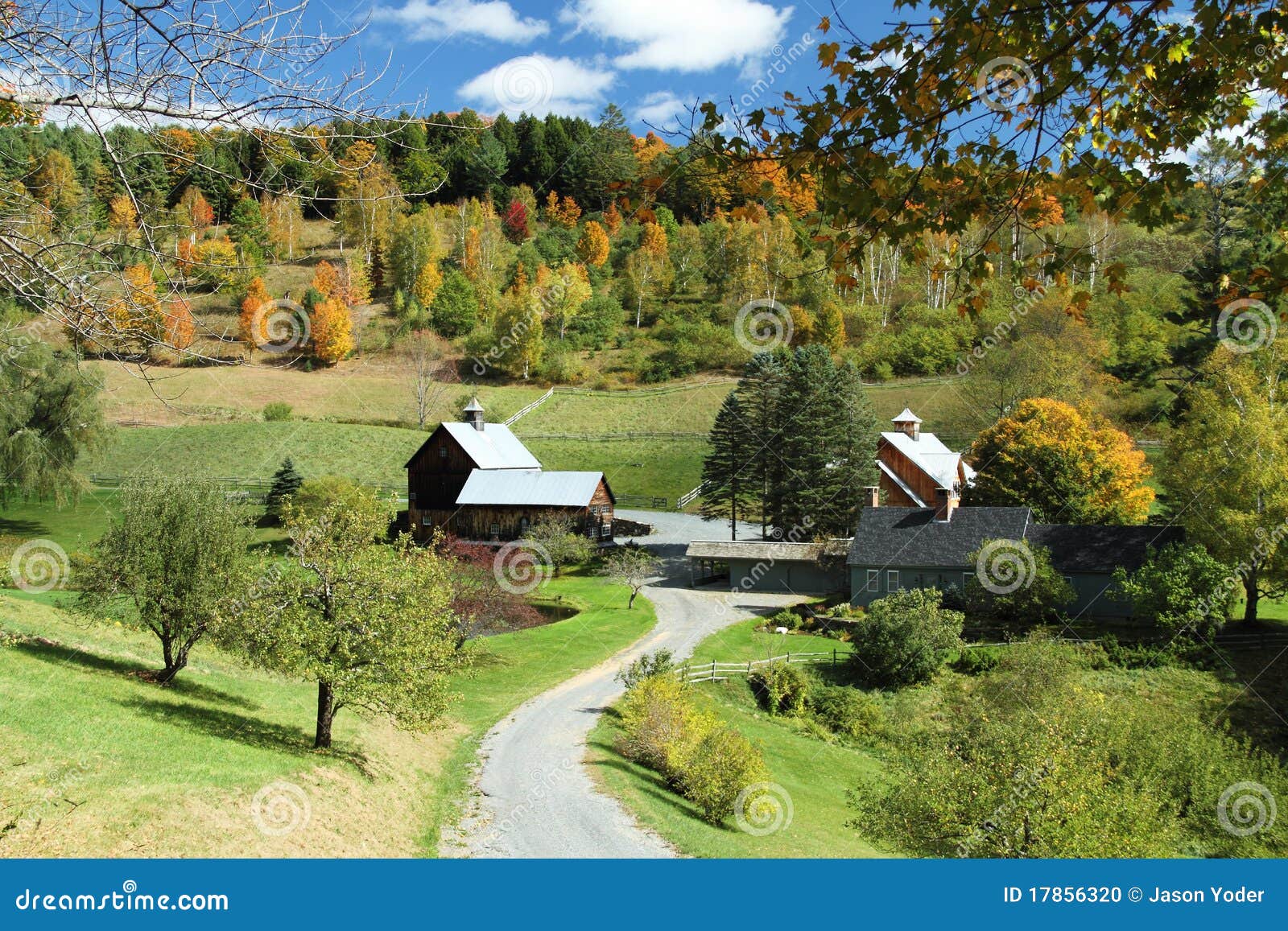 Sleepy Hollow Farm stock photo. Image of beauty, building - 17856320