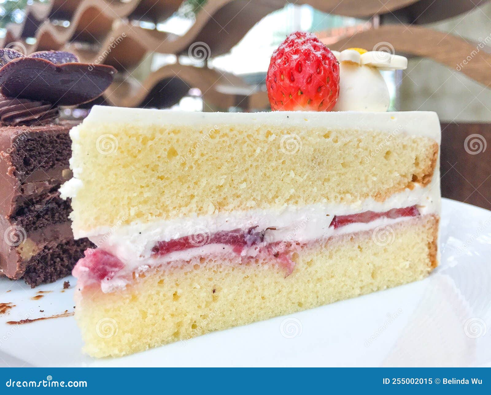 Strawberry shortcake stock image. Image of layers, cream - 255002015