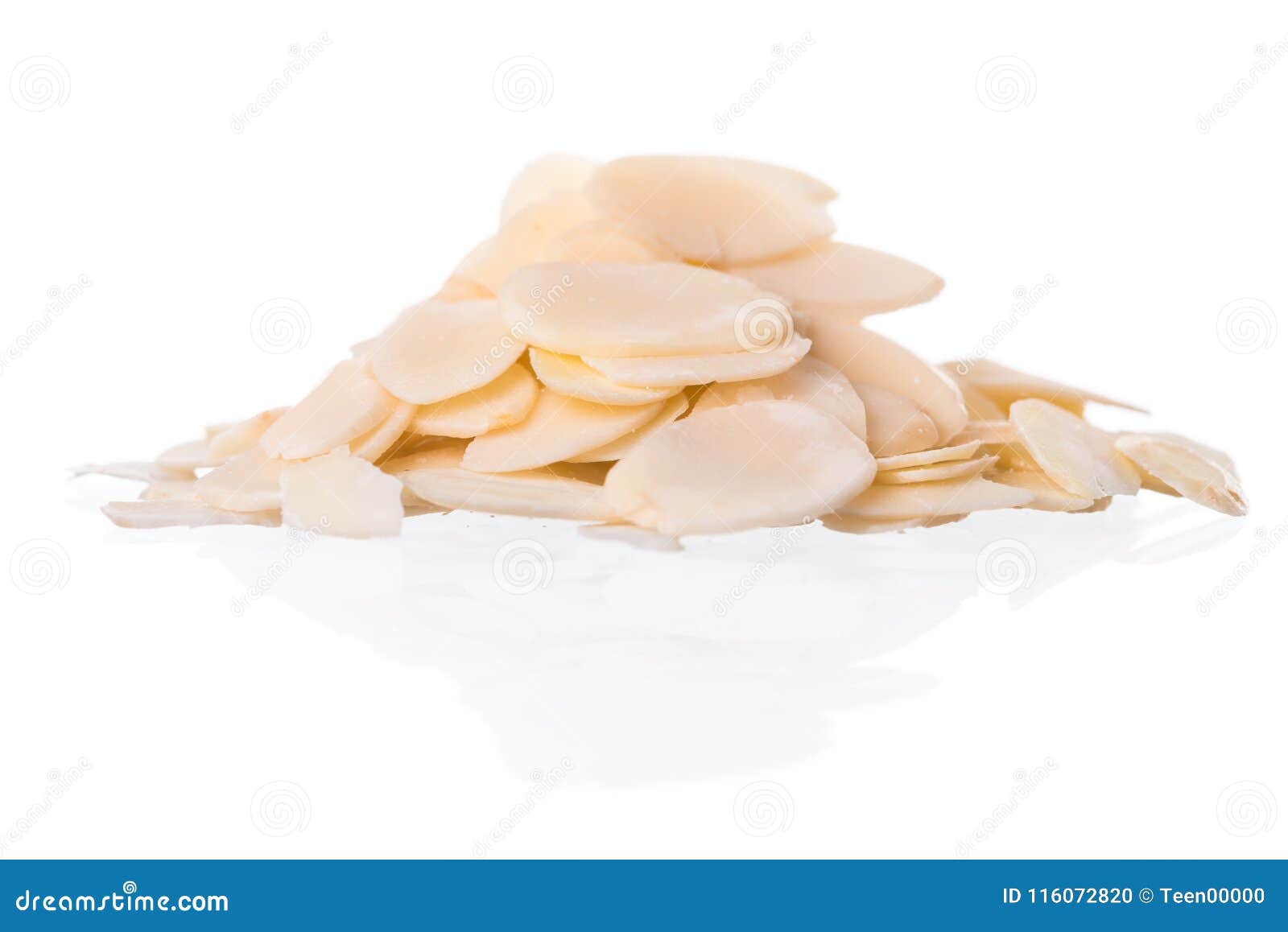 Sliced Almonds Isolated White Background Stock Photo - Image of broken ...