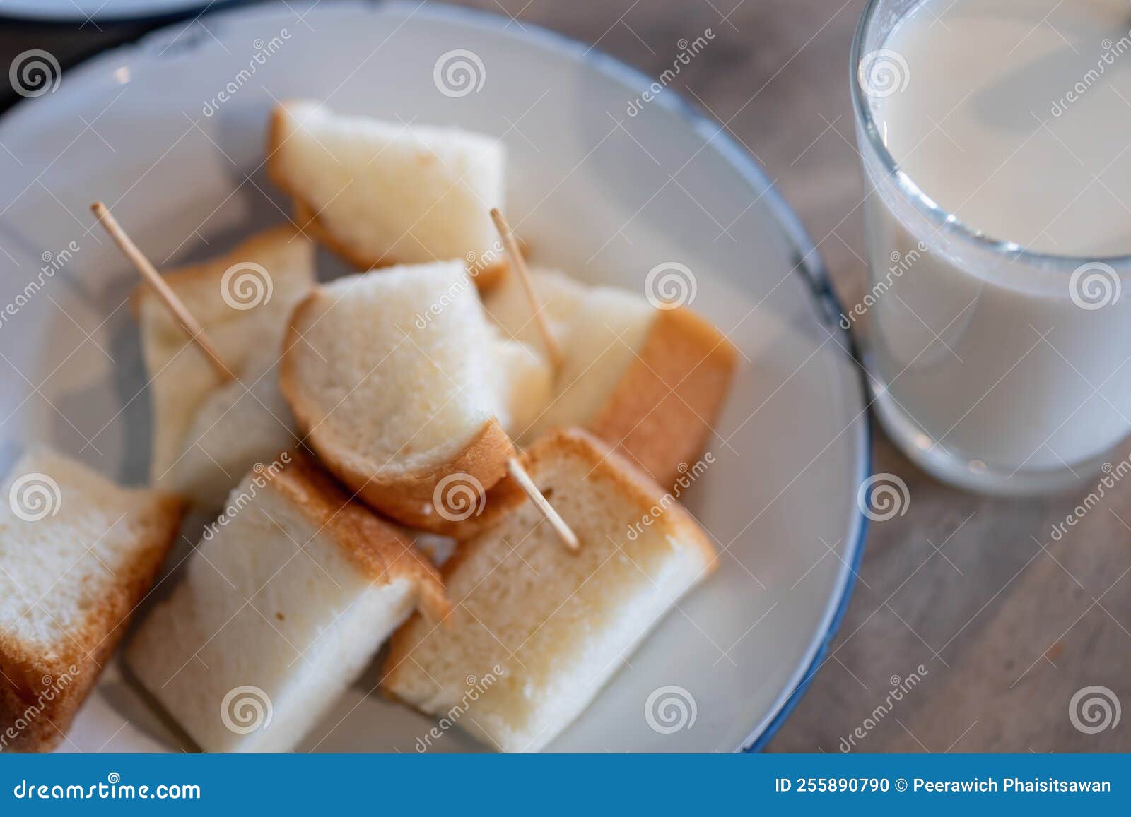 Sliced Bread To Eat with Custard and Fresh Milk for Breakfast Stock ...