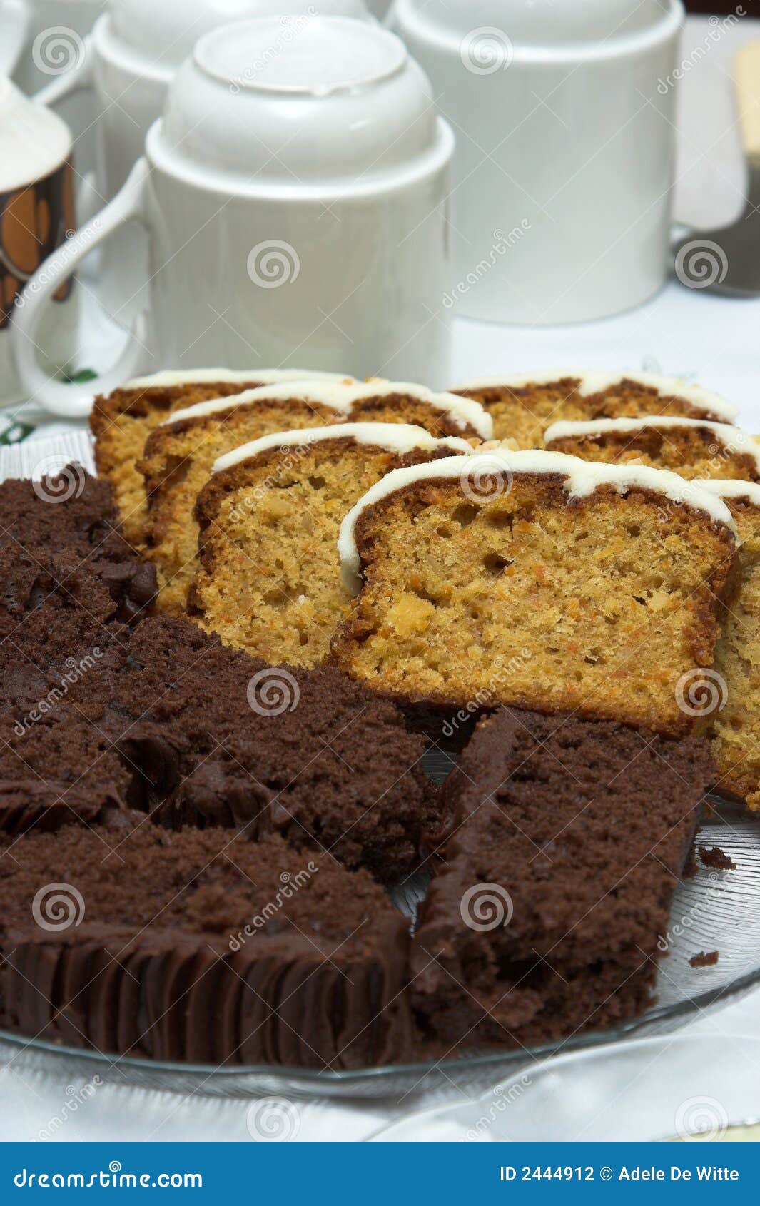 Sliced cake loaf stock photo. Image of brown, cake, yummy - 2444912