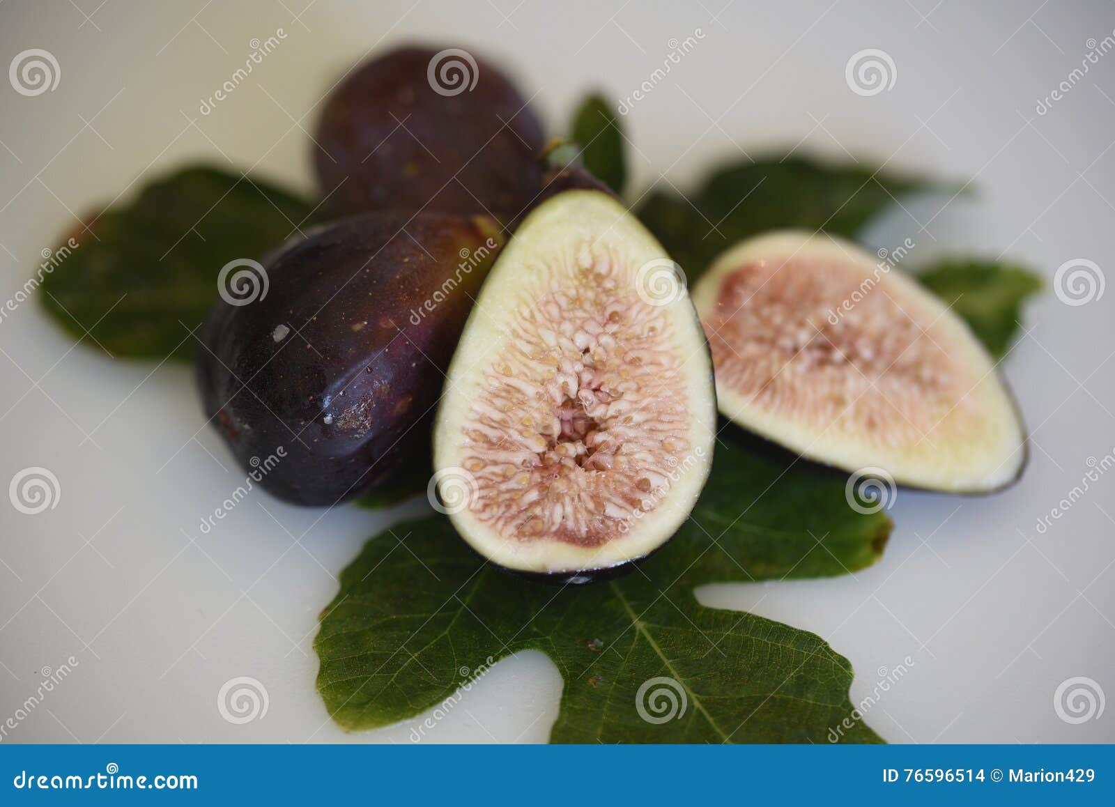 The sliced fig stock photo. Image of fiber, fruits, figs - 76596514