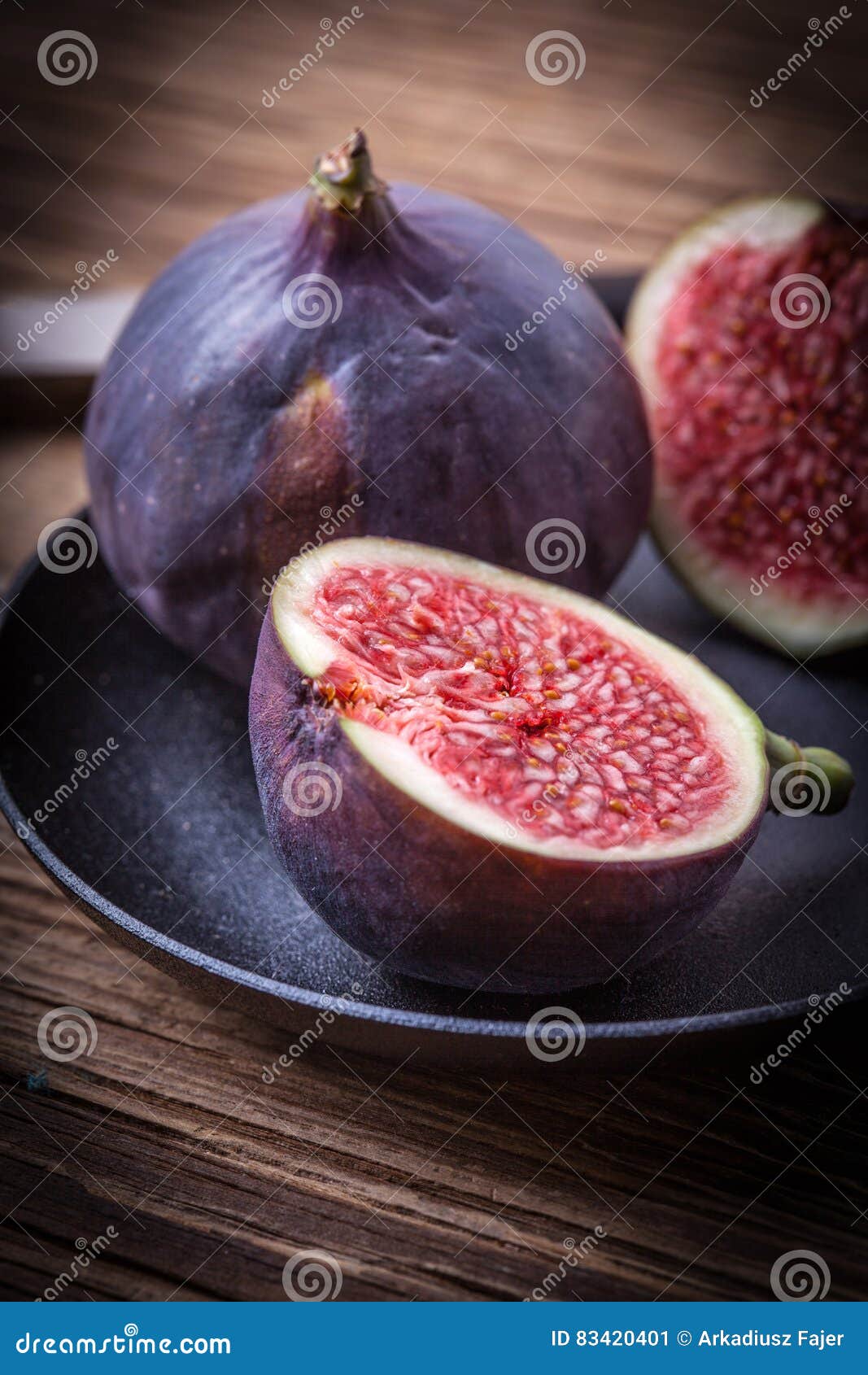 Sliced Figs on a Wooden Table. Stock Image - Image of seed, macro: 83420401