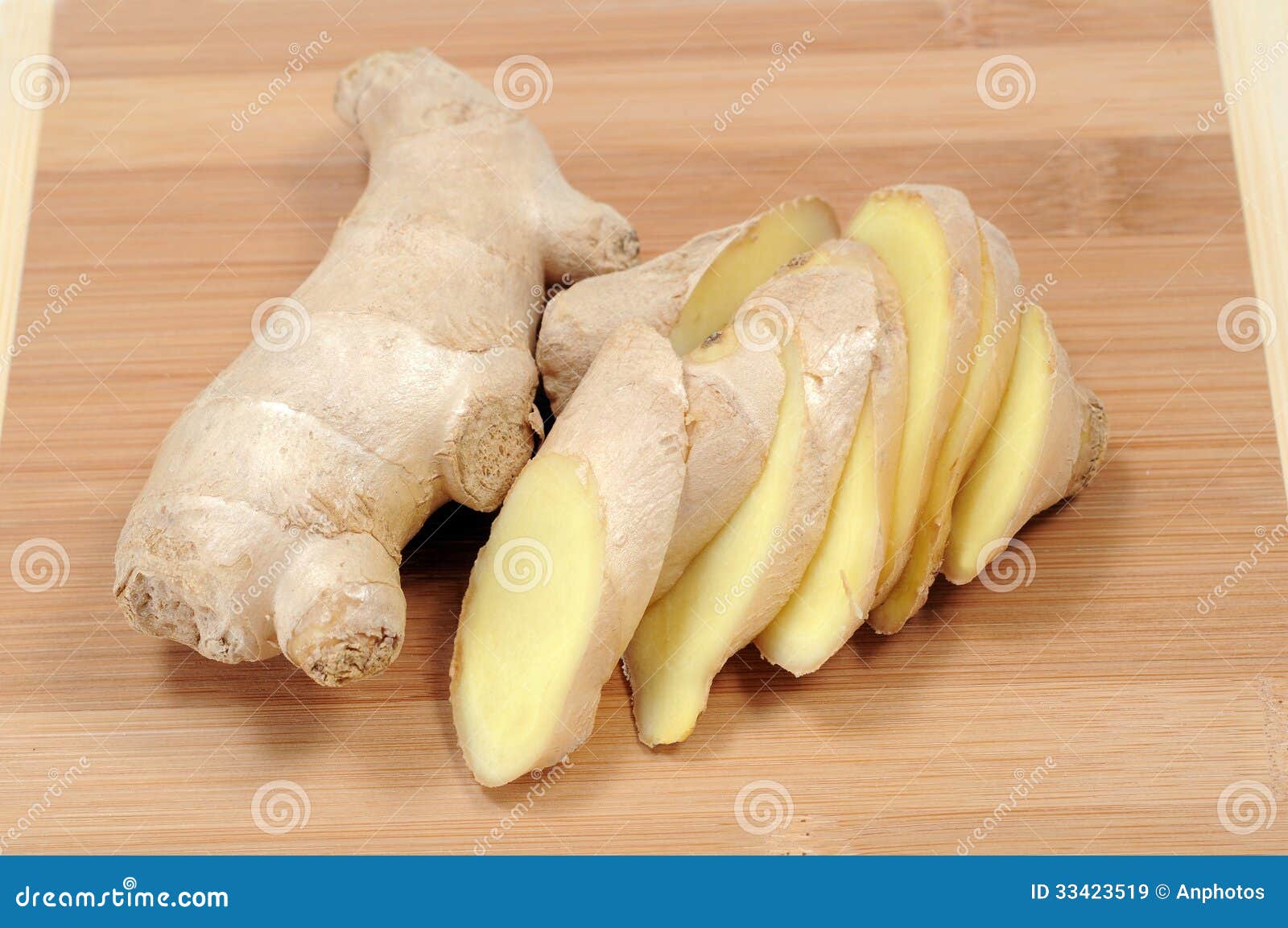 Sliced fresh ginger stock image. Image of taste, cuisine - 33423519