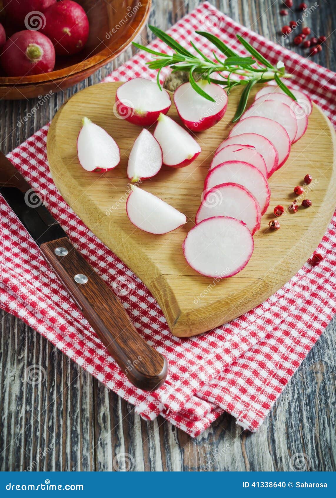 Sliced fresh radish stock photo. Image of backgrounds - 41338640