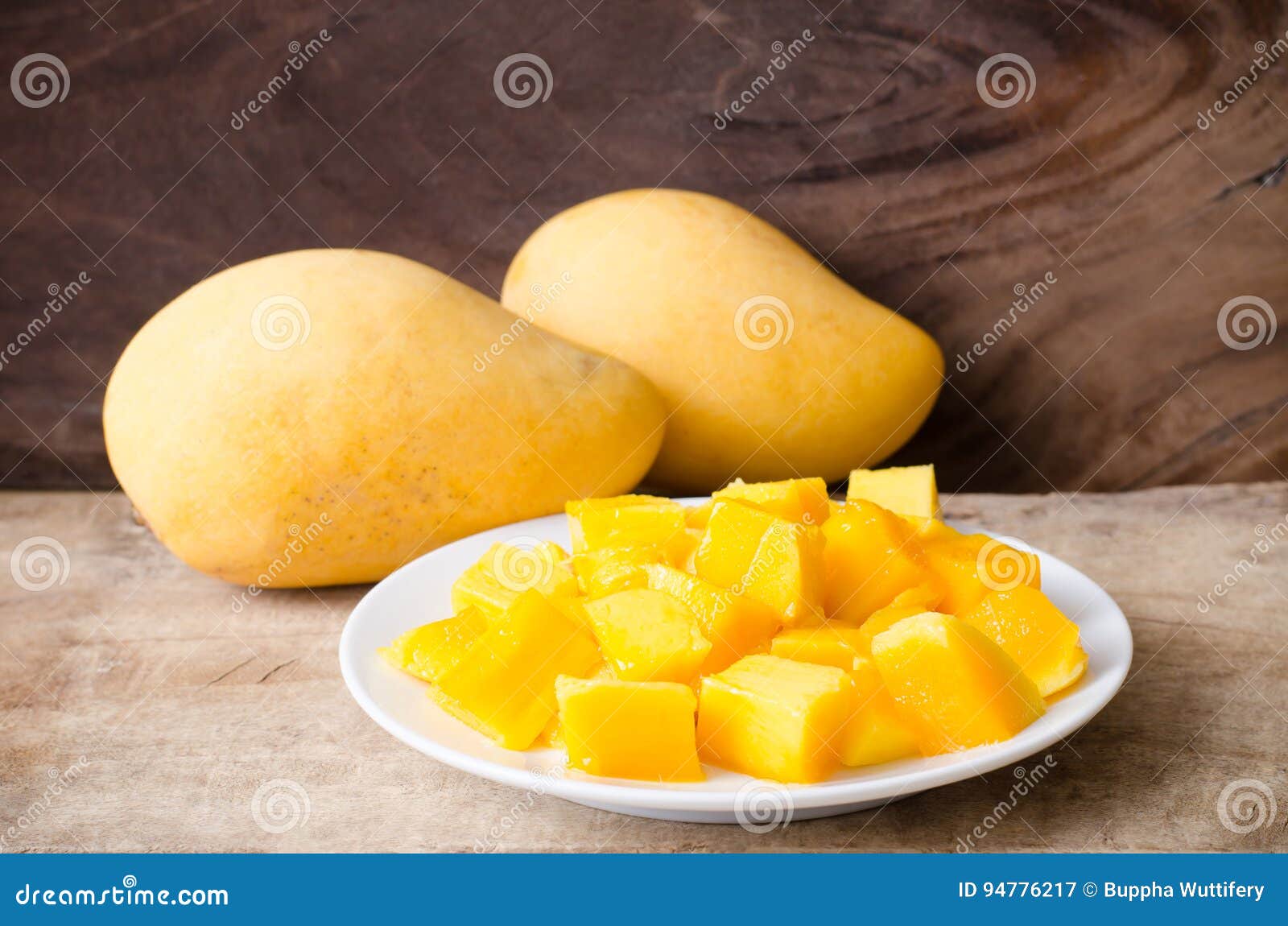 Sliced mango fruit stock image. Image of dish, diet, sliced - 94776217