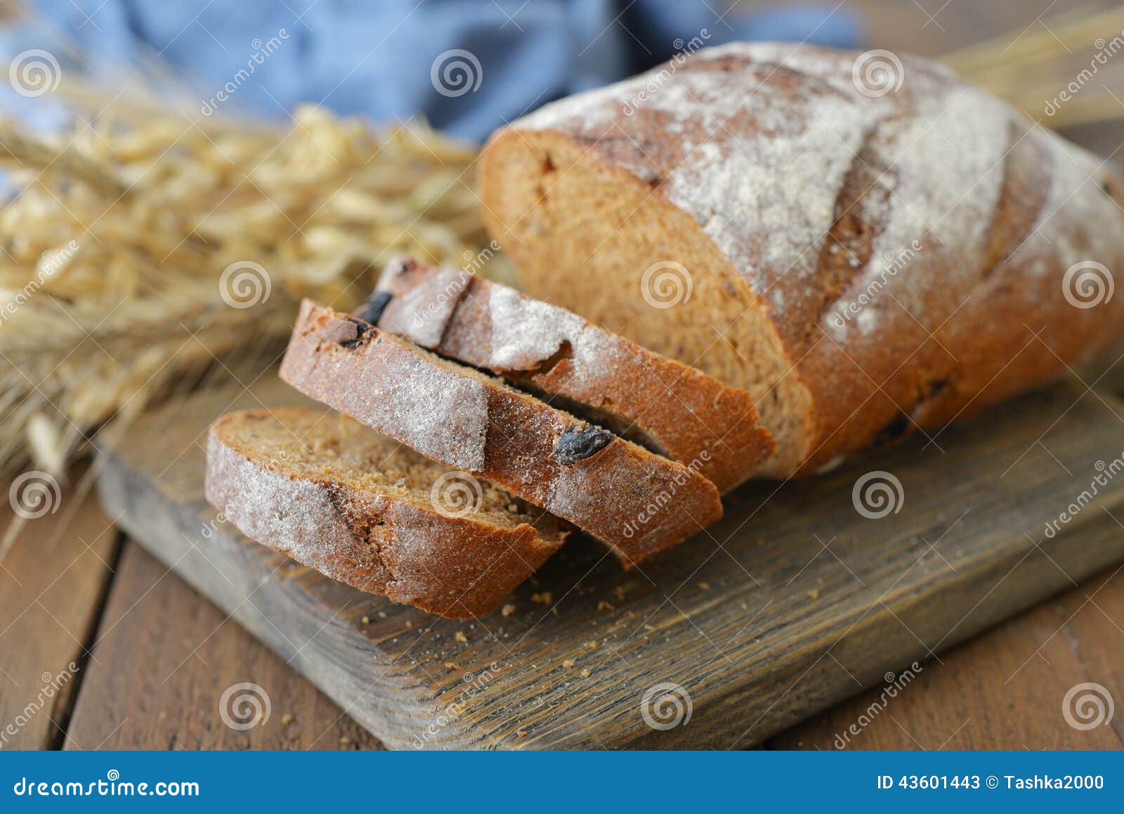 Sliced rye bread stock image. Image of bakery, healthy - 43601443