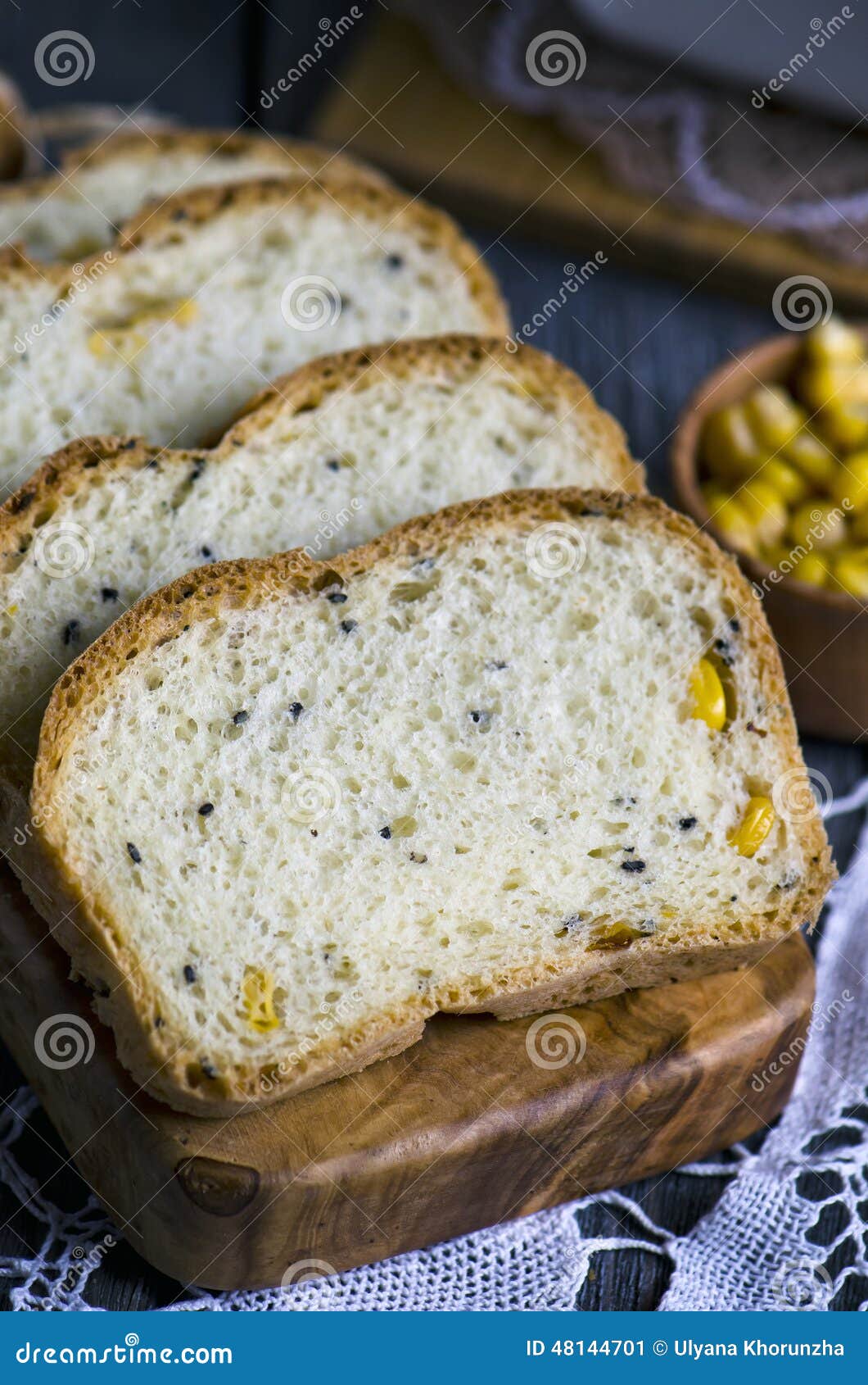 Slices of corn bread stock image. Image of meal, fiber - 48144701