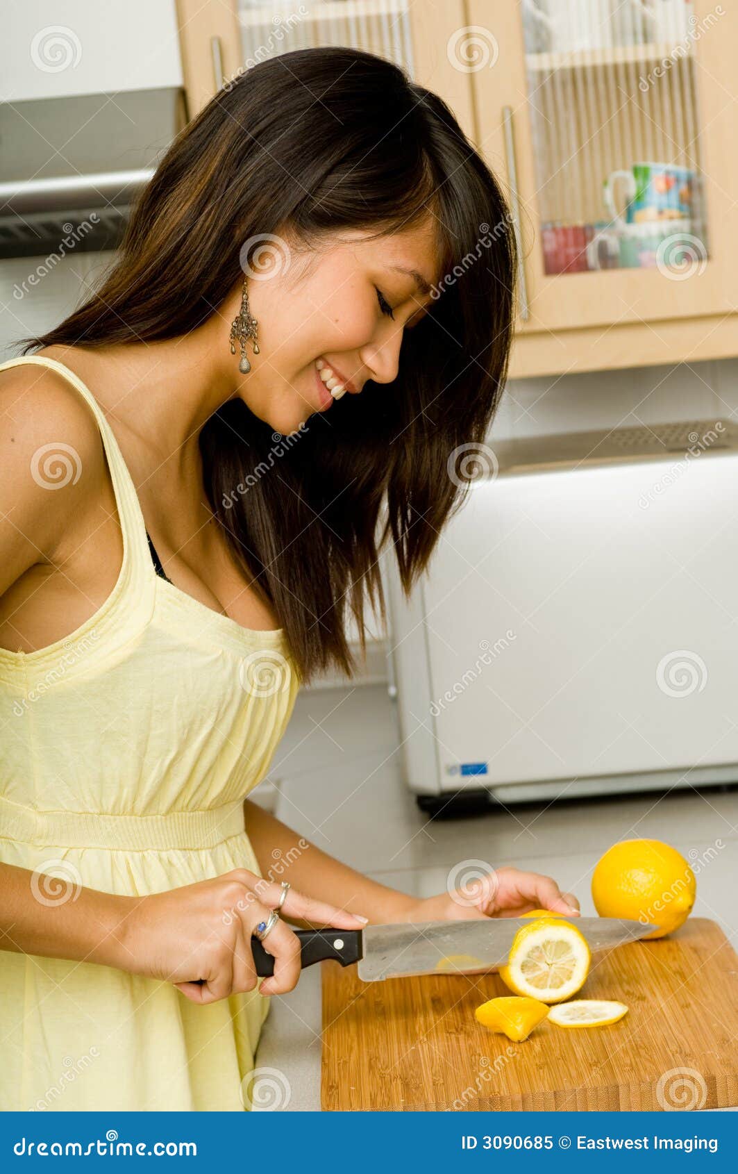 Slicing Lemons stock image. Image of beautiful, chopping - 3090685