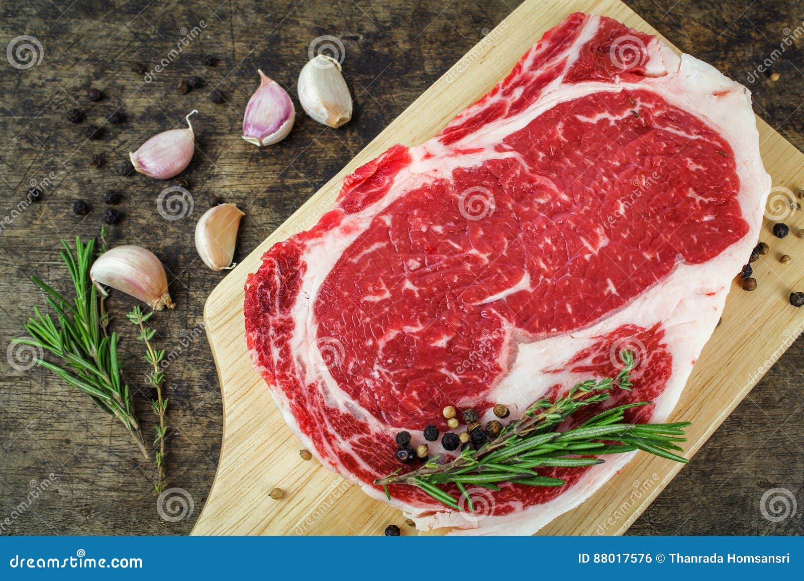 Slide rib eye beef stock photo. Image of slice, steak - 88017576