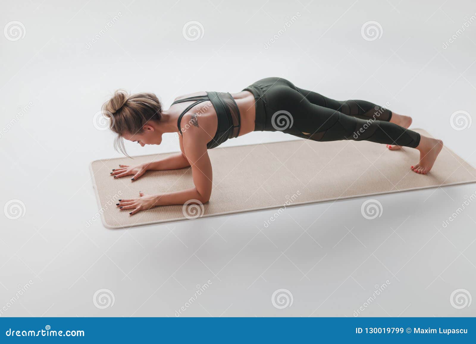 Woman in Plank Position on Mat Stock Image - Image of alone, core ...