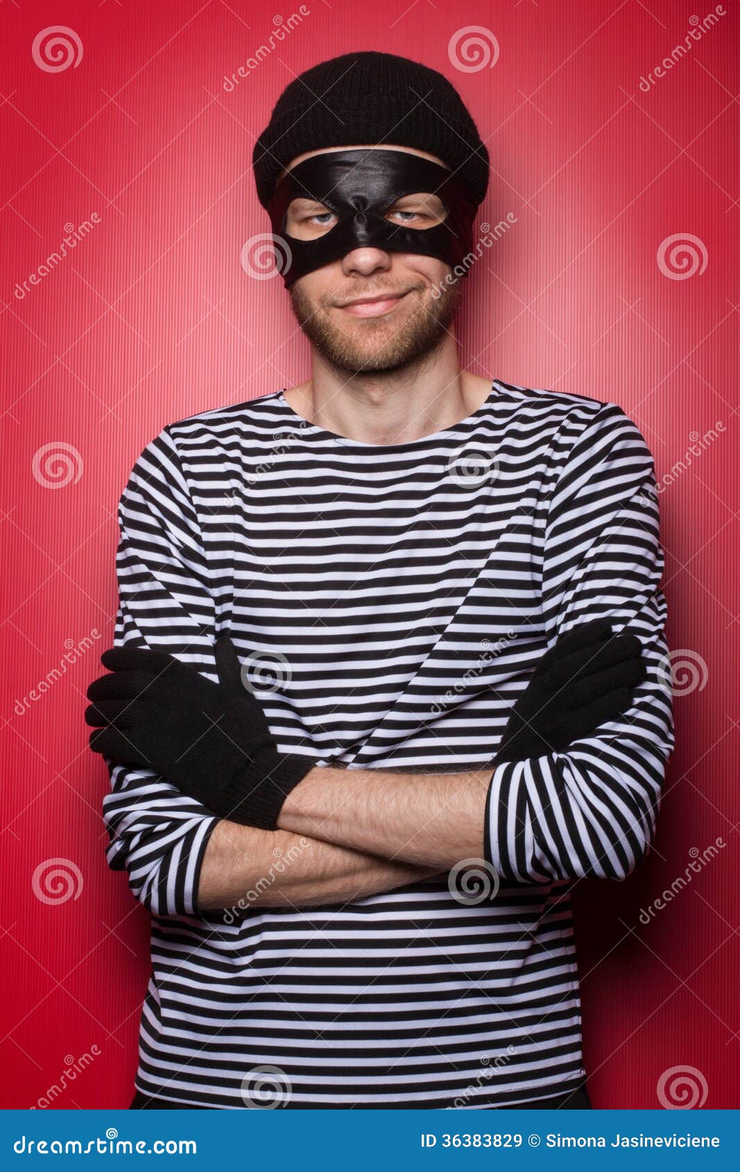 Slimme dief stock afbeelding. Image of masker, gestreept - 36383829