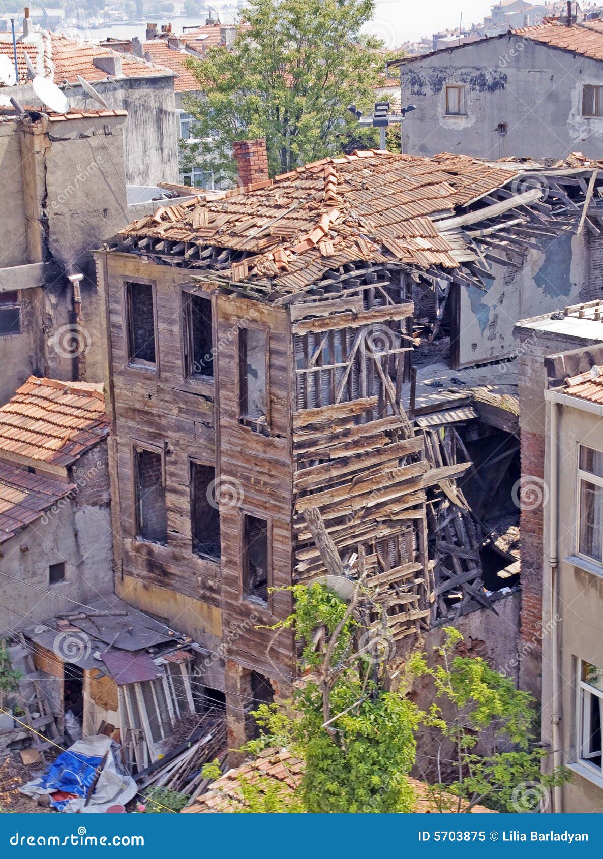 217 Istanbul Slum Stock Photos - Free & Royalty-Free Stock Photos from ...