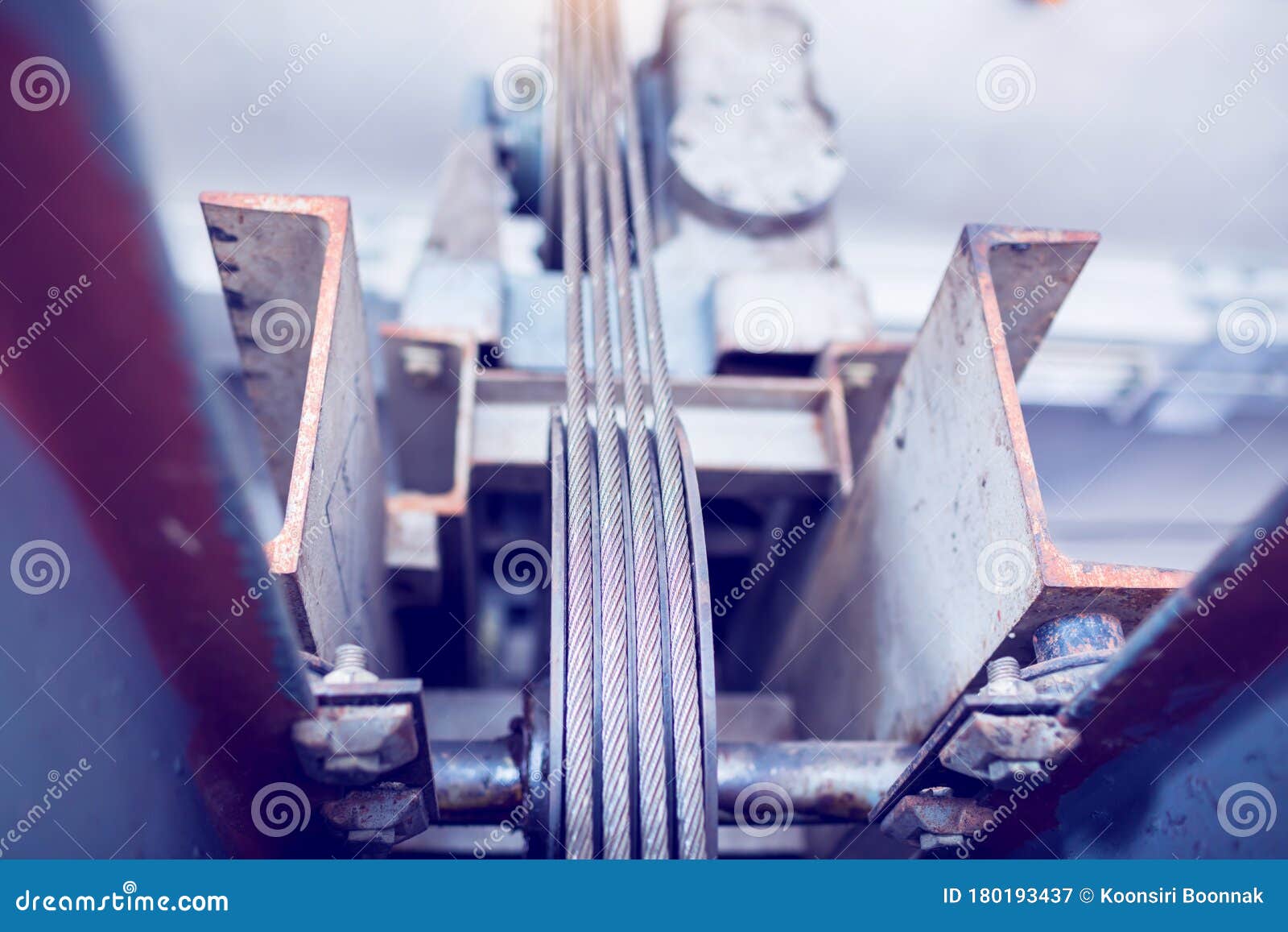 Sling Cable With Wheel Rotation And Motor Driven In Control Room ...