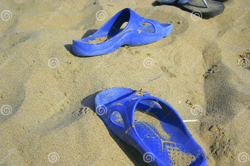 Slipers stock illustration. Illustration of color, peace - 7232886