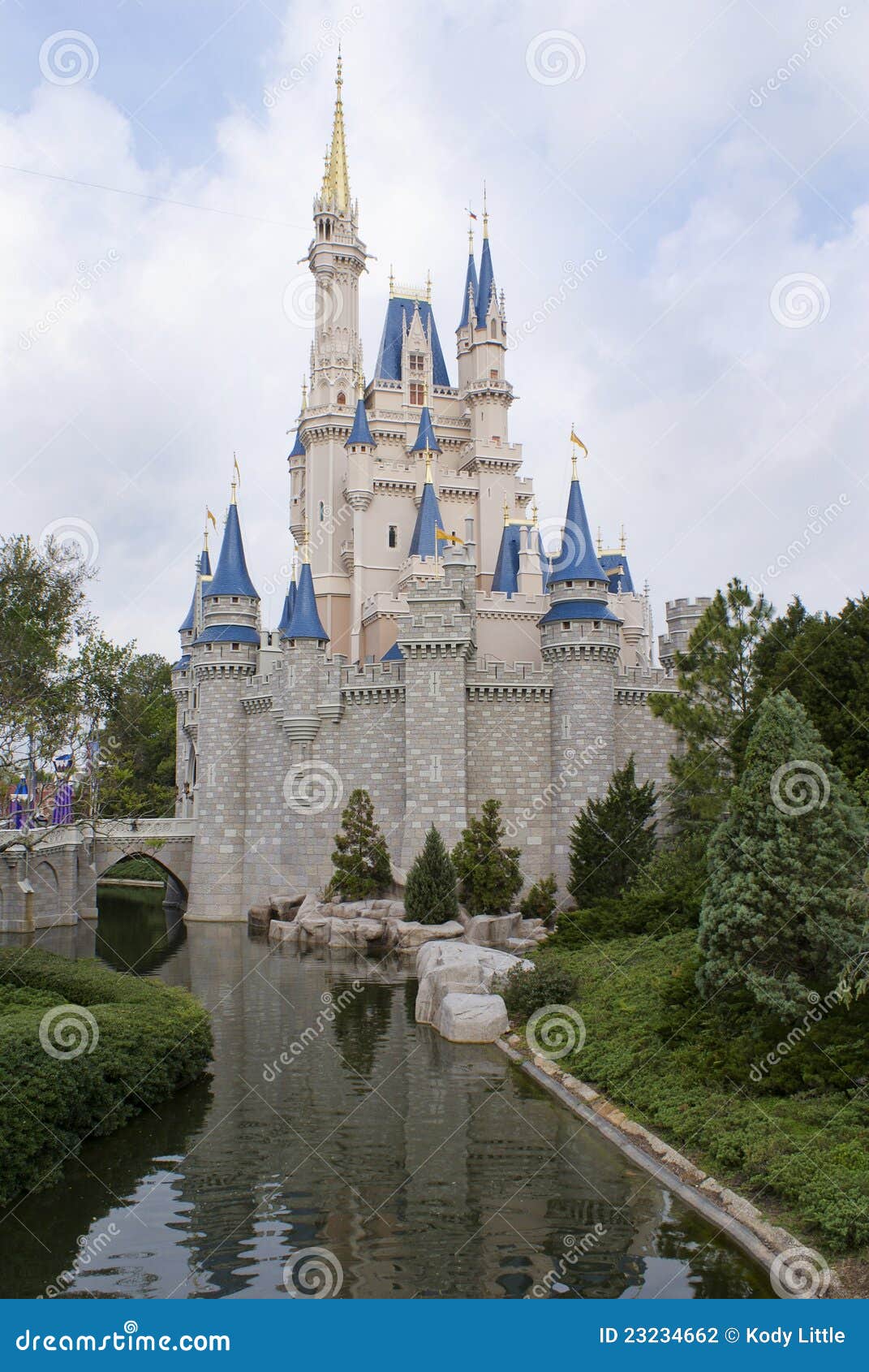 Slott disney redaktionell arkivbild. Bild av berömdt - 23234662