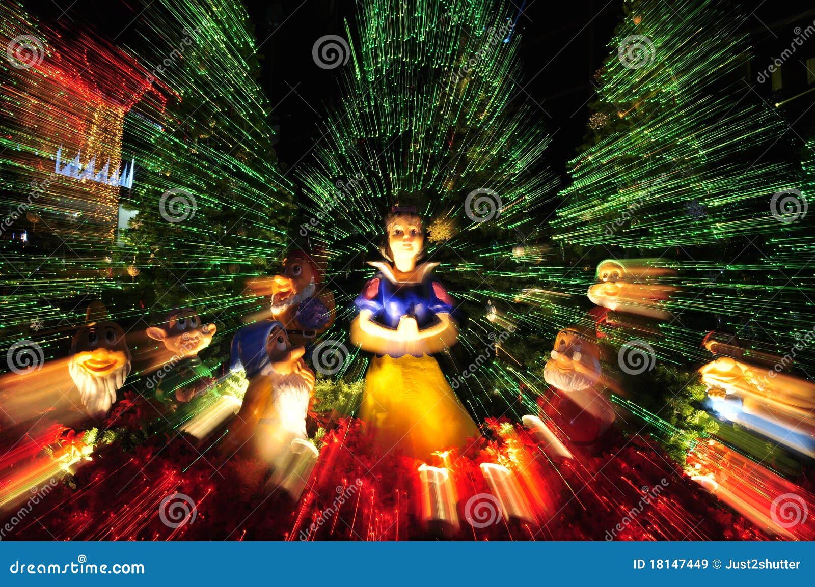 Slow Exposure and Zoom Lighting Stock Image - Image of motion, creative ...