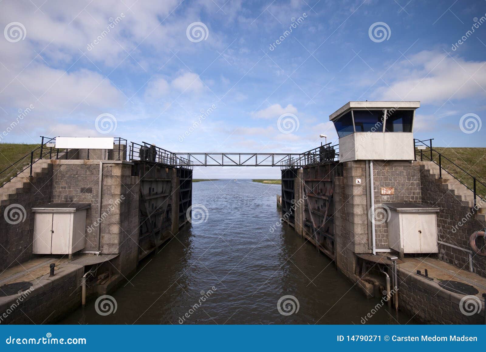 Sluice Gate Open Stock Image - Image: 14790271
