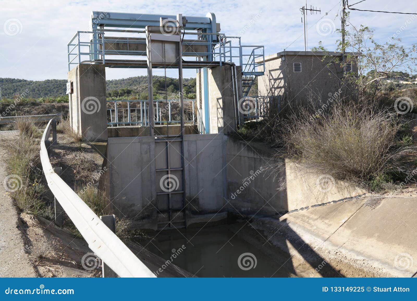 Sluice gate on Aquaduct stock image. Image of power - 133149225